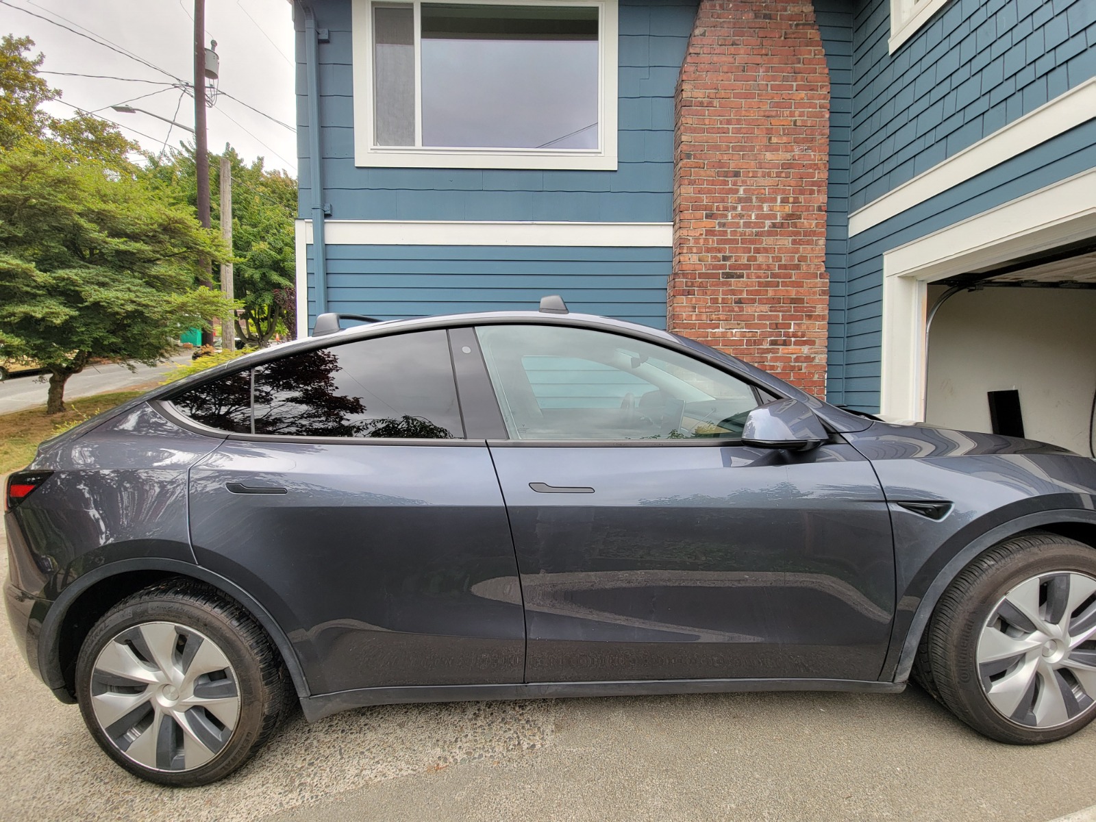 2020 Tesla Model Y Long Range AWD - Find My Electric