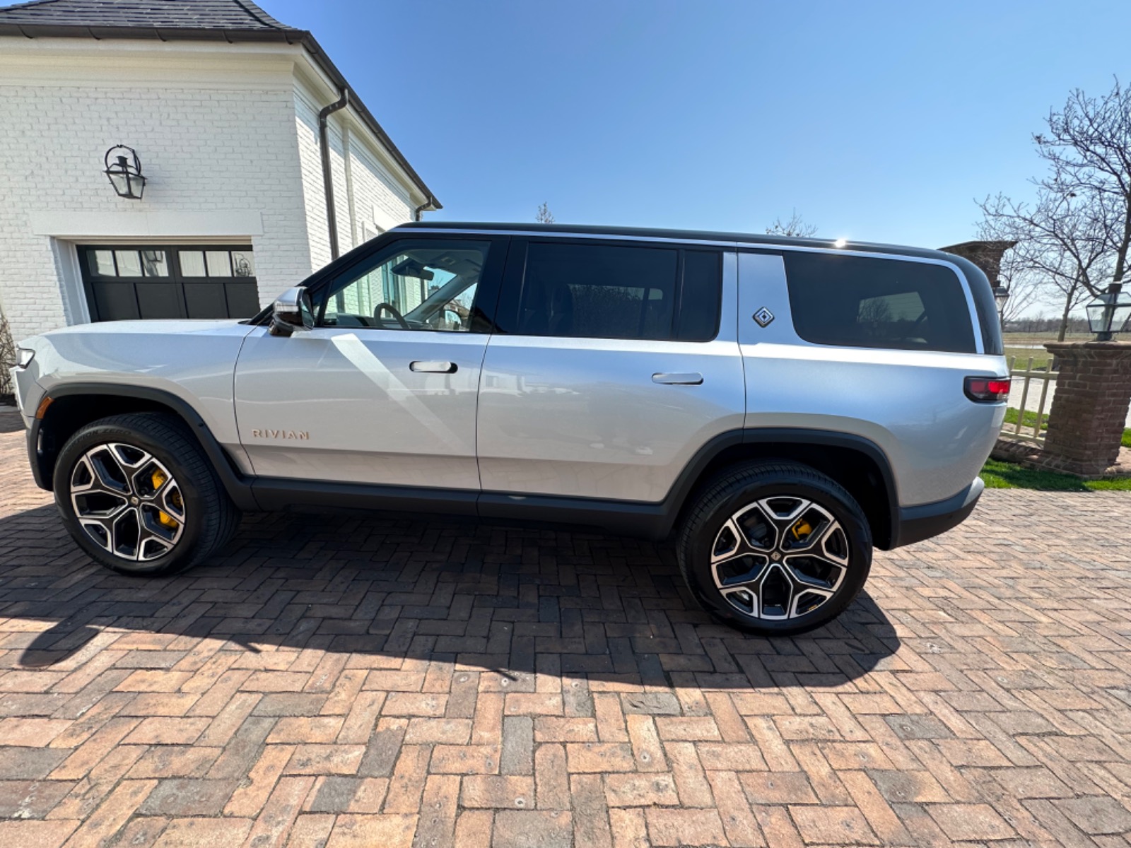 2023 Rivian R1S Launch Edition - Find My Electric