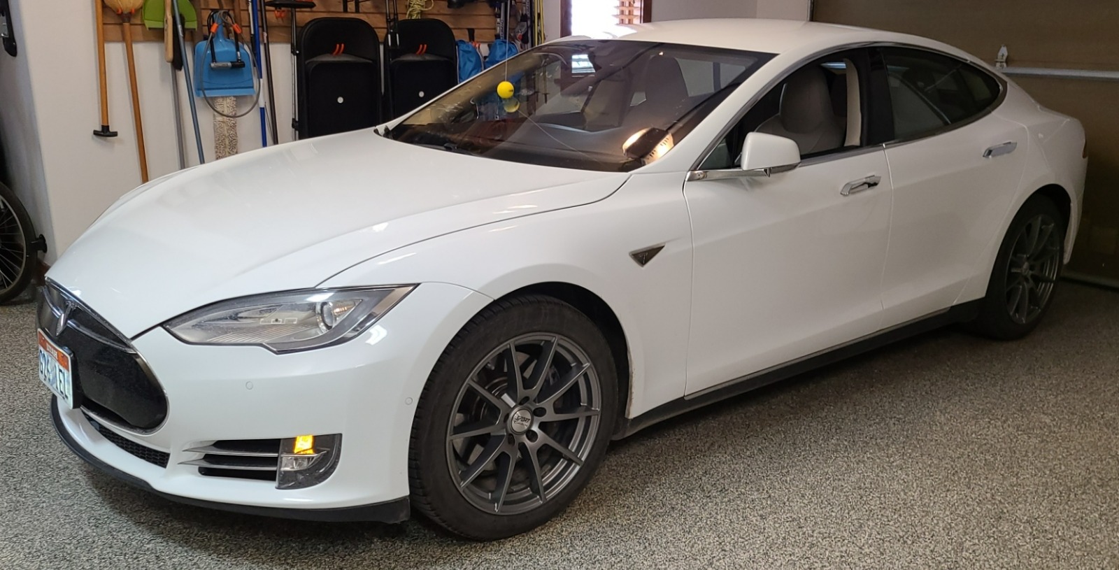 2014 Tesla Model S 85 - Find My Electric