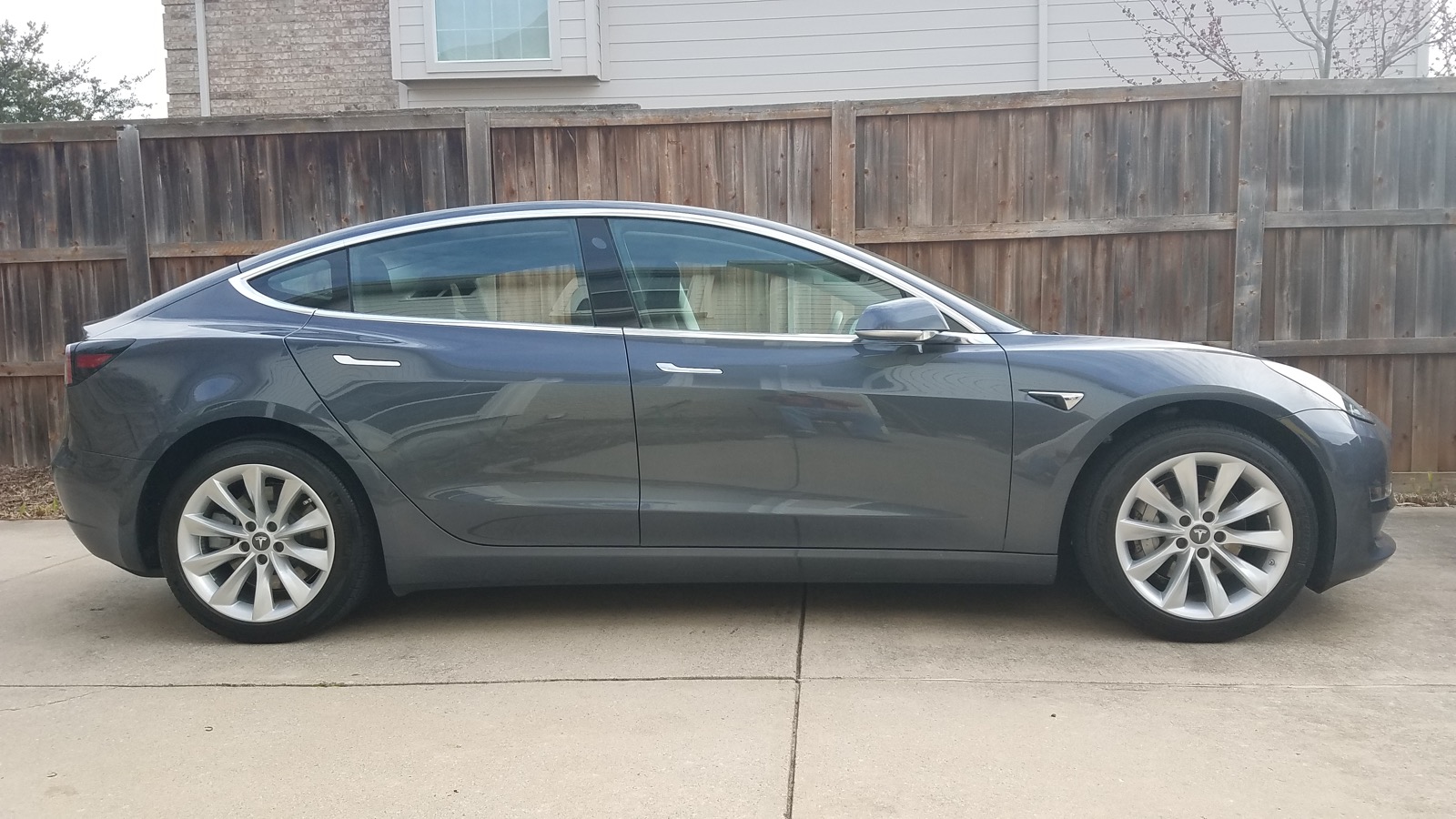 2018 Tesla Model 3 Long Range RWD - Find My Electric