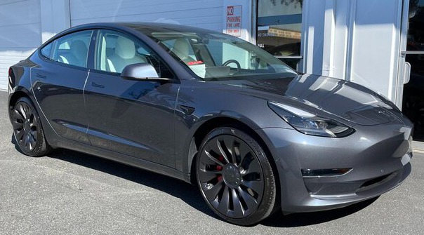 2022 Tesla Model 3 Standard Range Plus RWD - Find My Electric