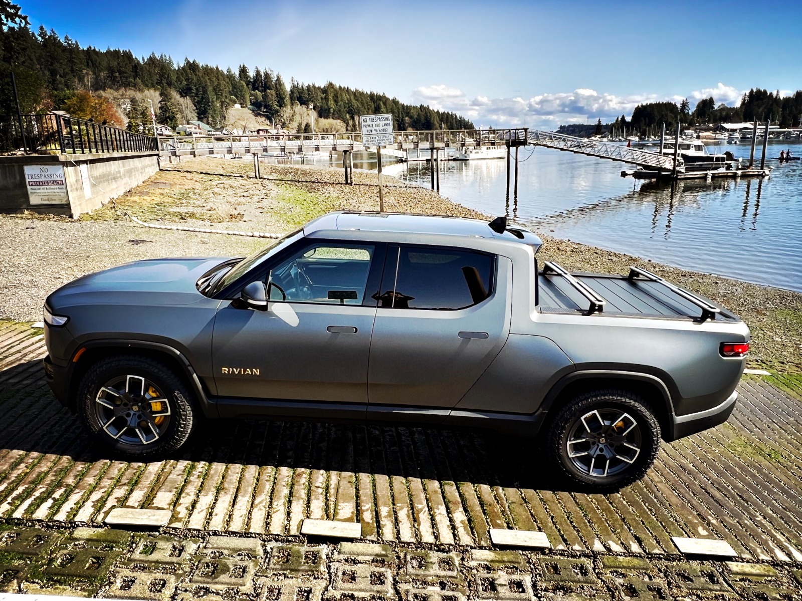 2022 Rivian R1T Launch Edition - Find My Electric