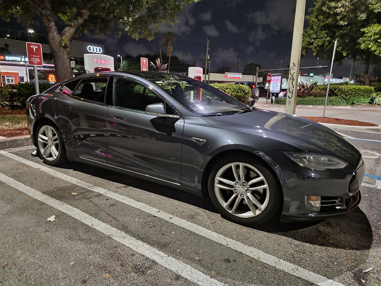 2015 Tesla Model S 85D - Find My Electric