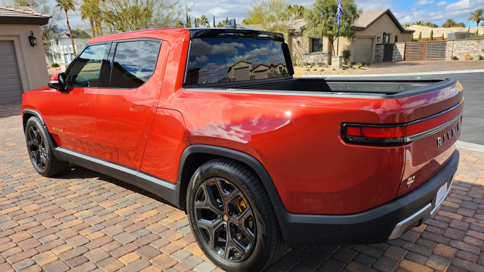 2023 Rivian R1T Adventure - Find My Electric