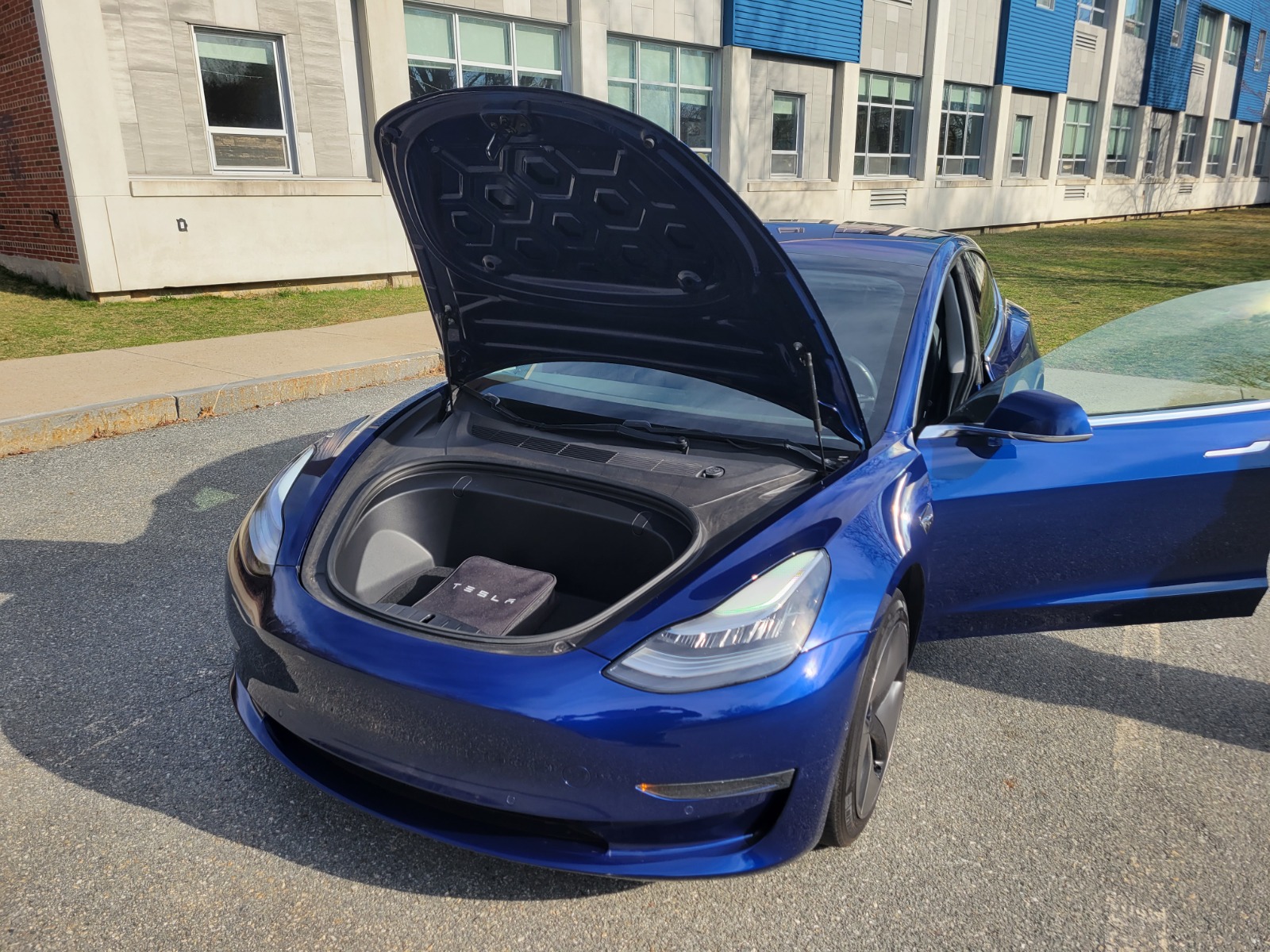 2019 Tesla Model 3 Mid Range RWD - Find My Electric