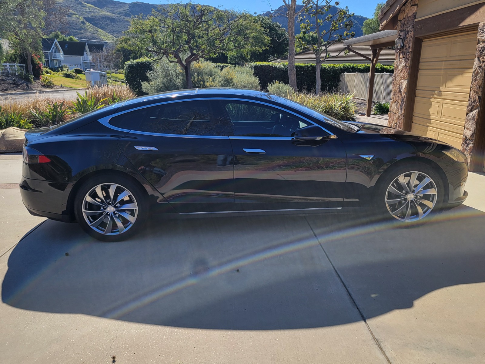 2014 Tesla Model S 85 - Find My Electric