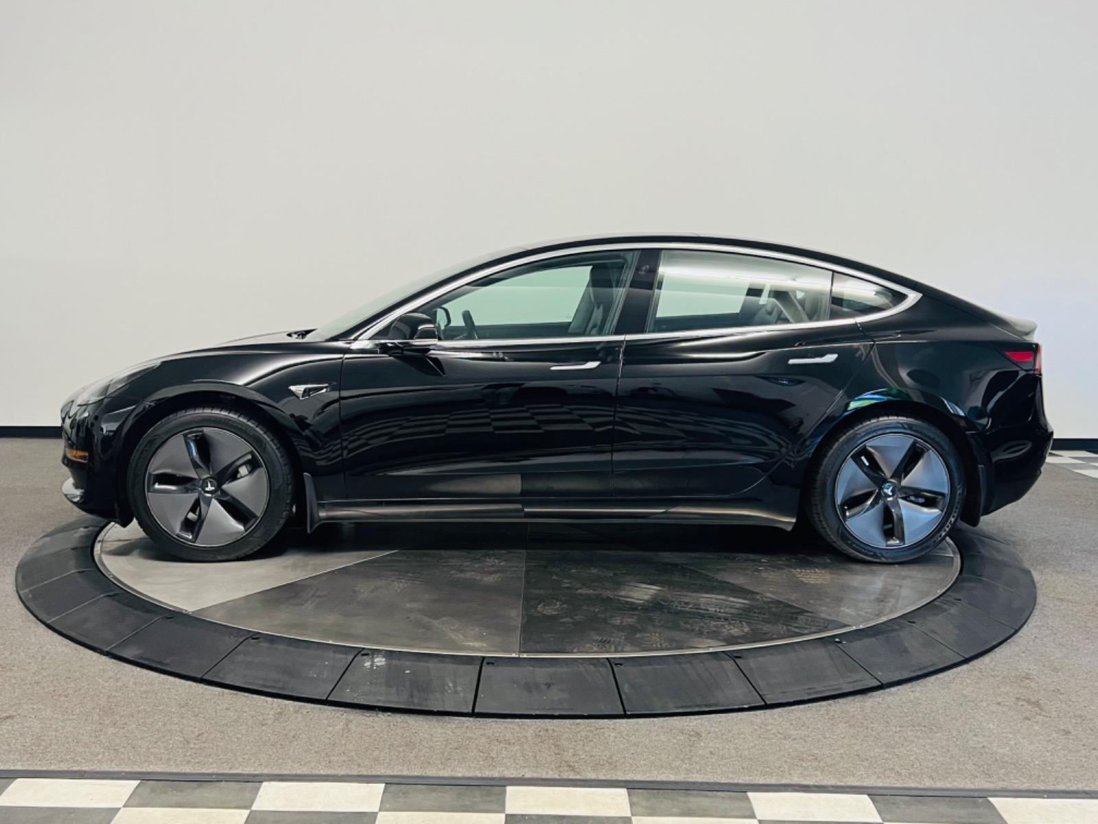 2018 Tesla Model 3 Long Range RWD - Find My Electric