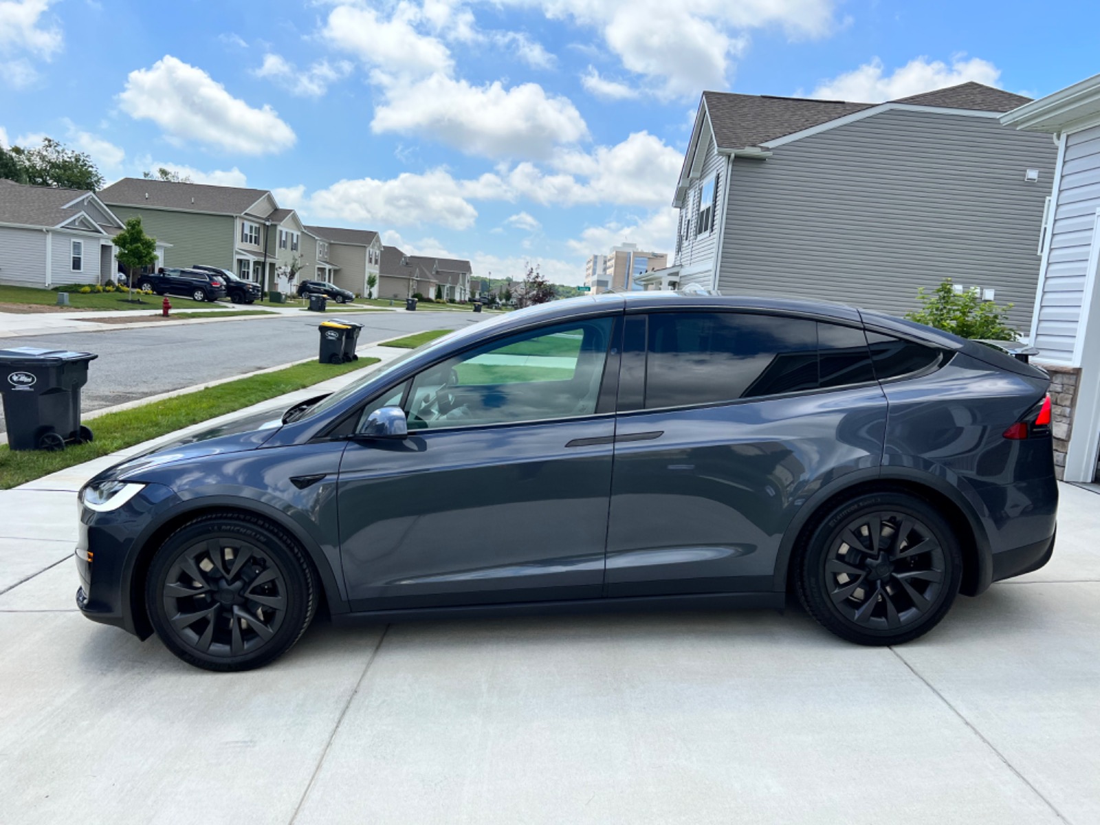 2022 Tesla Model X Plaid - Find My Electric