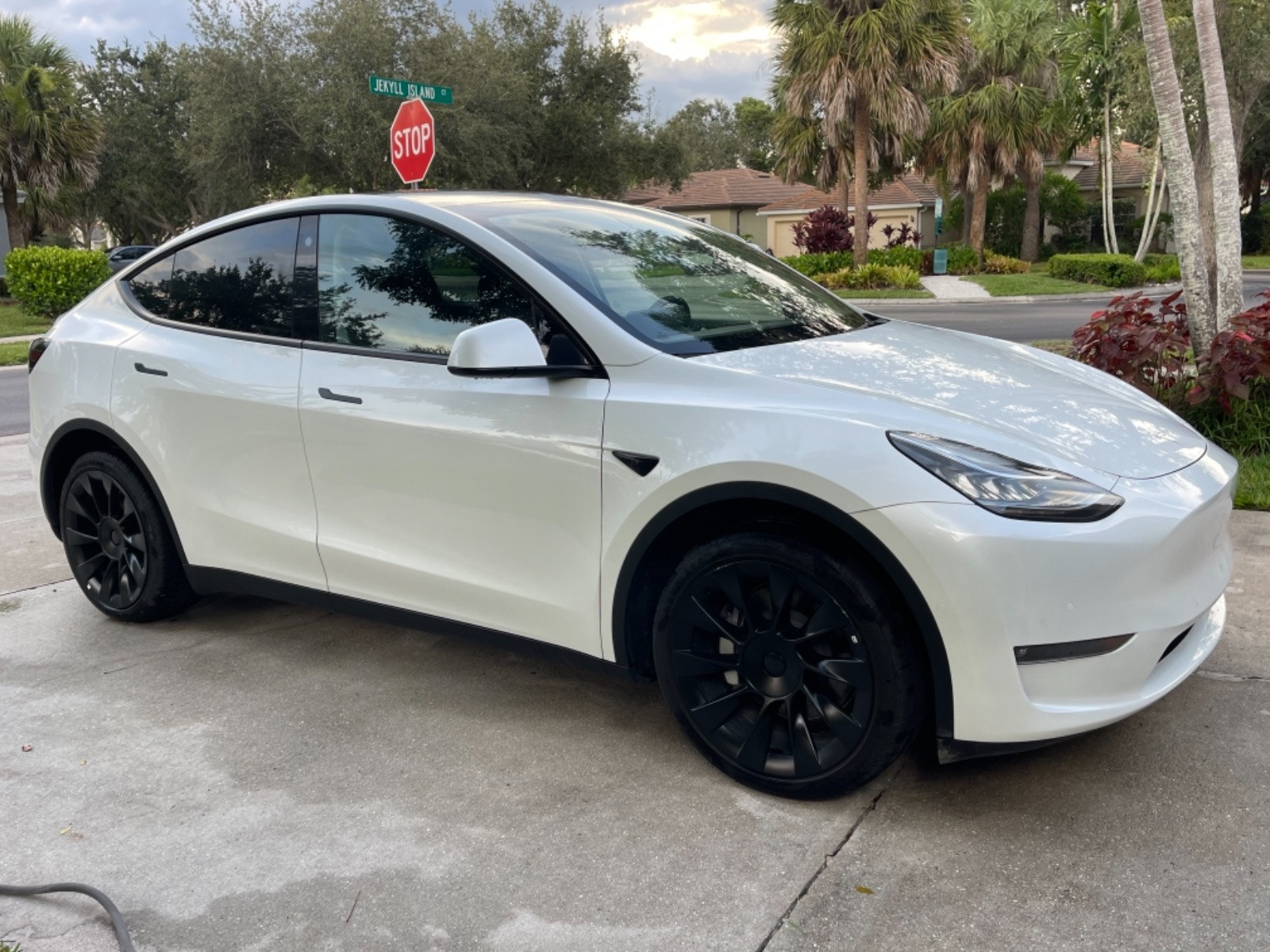 2022 Tesla Model Y Long Range AWD - Find My Electric