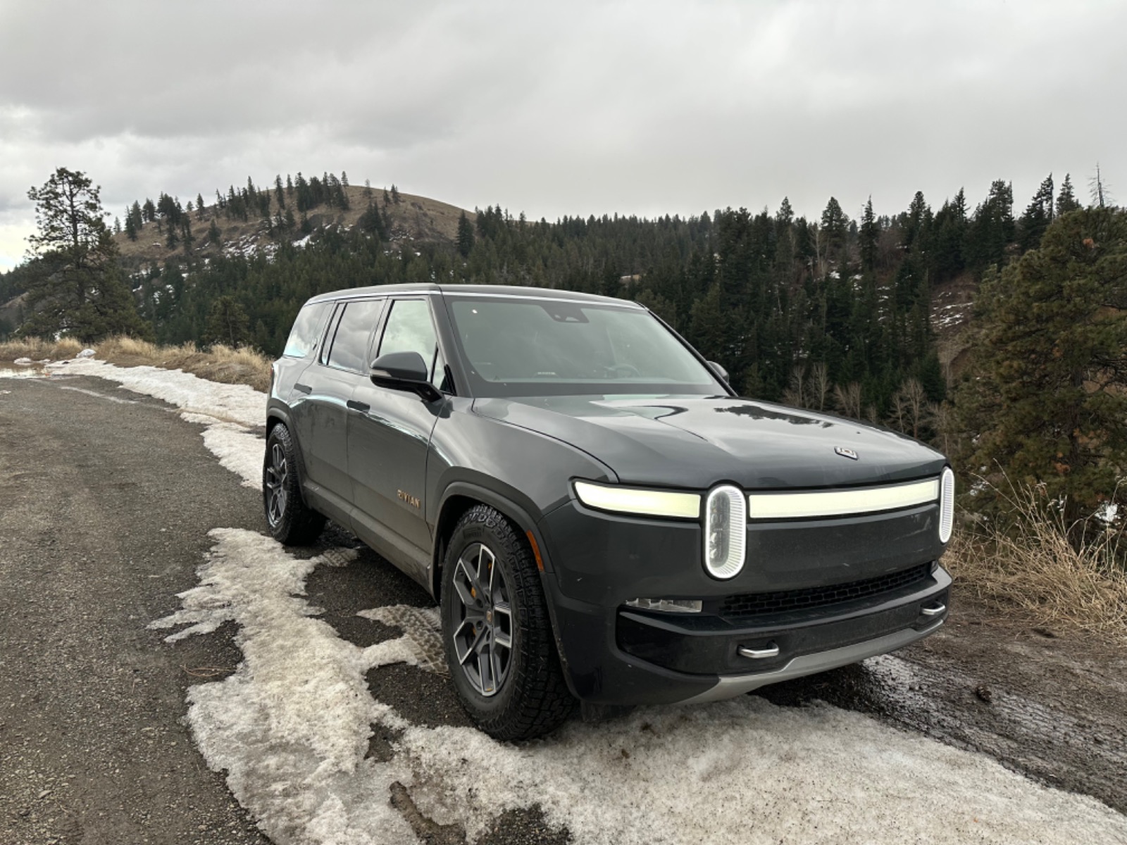 2022 Rivian R1S Launch Edition - Find My Electric