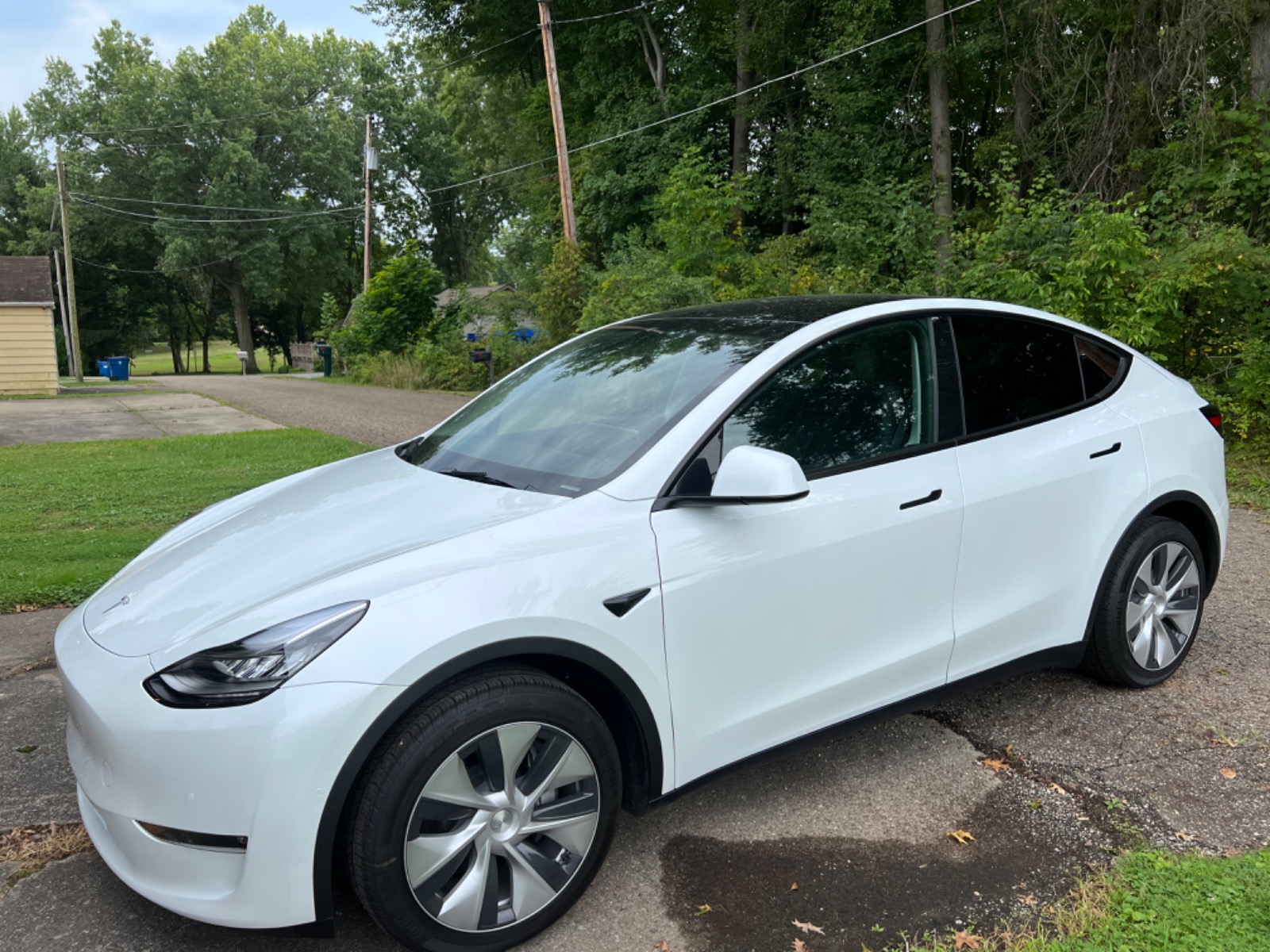 2022 Tesla Model Y Long Range AWD - Find My Electric