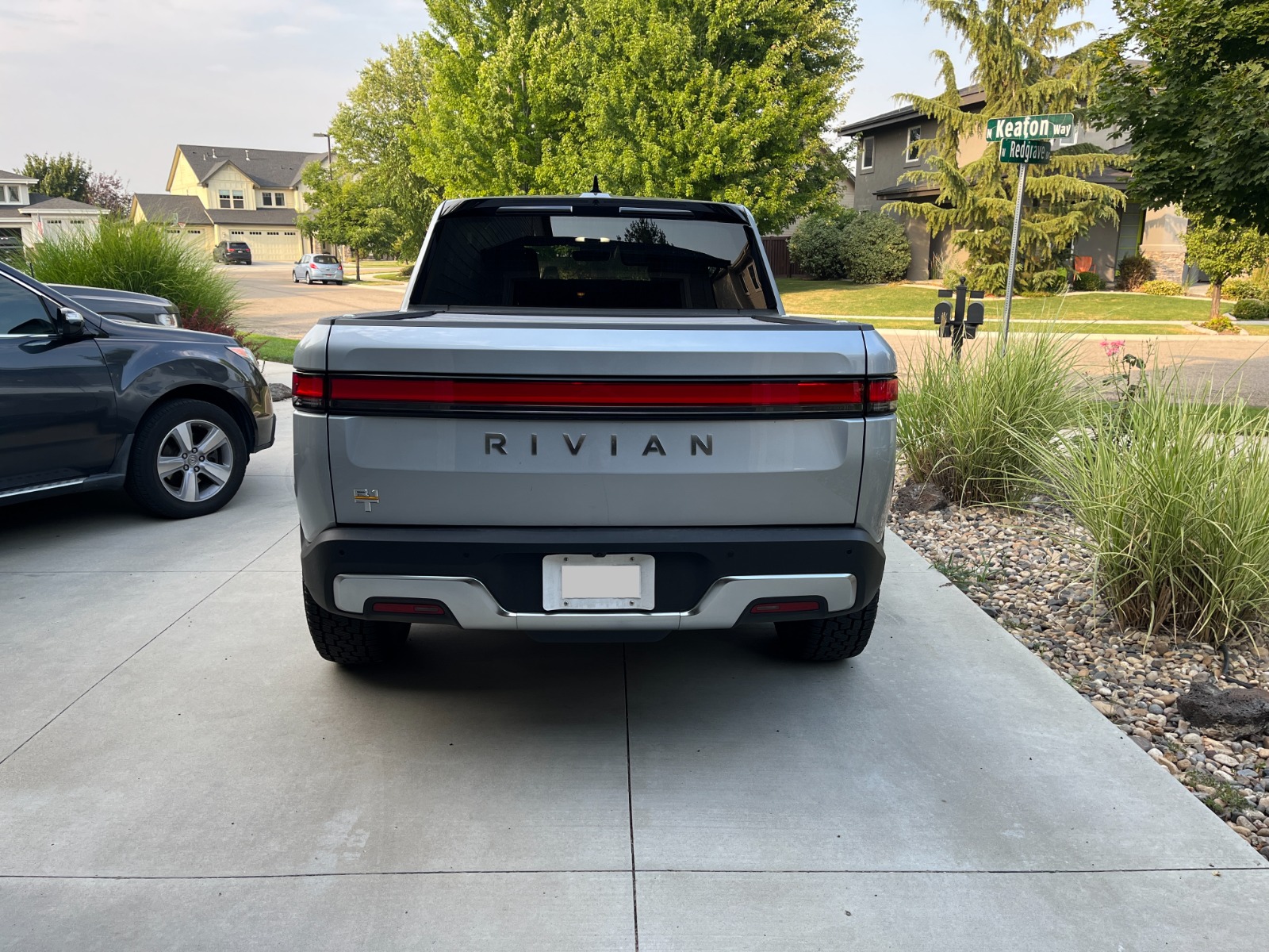 2023 Rivian R1T Adventure - Find My Electric