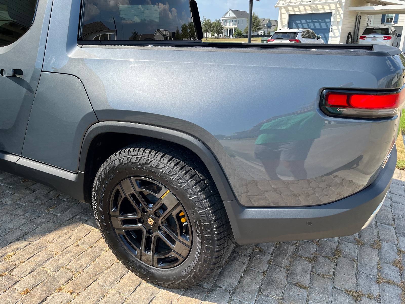 2023 Rivian R1T Adventure - Find My Electric