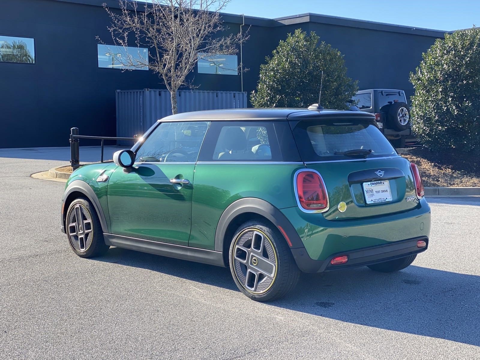 2023 MINI Cooper SE - Find My Electric
