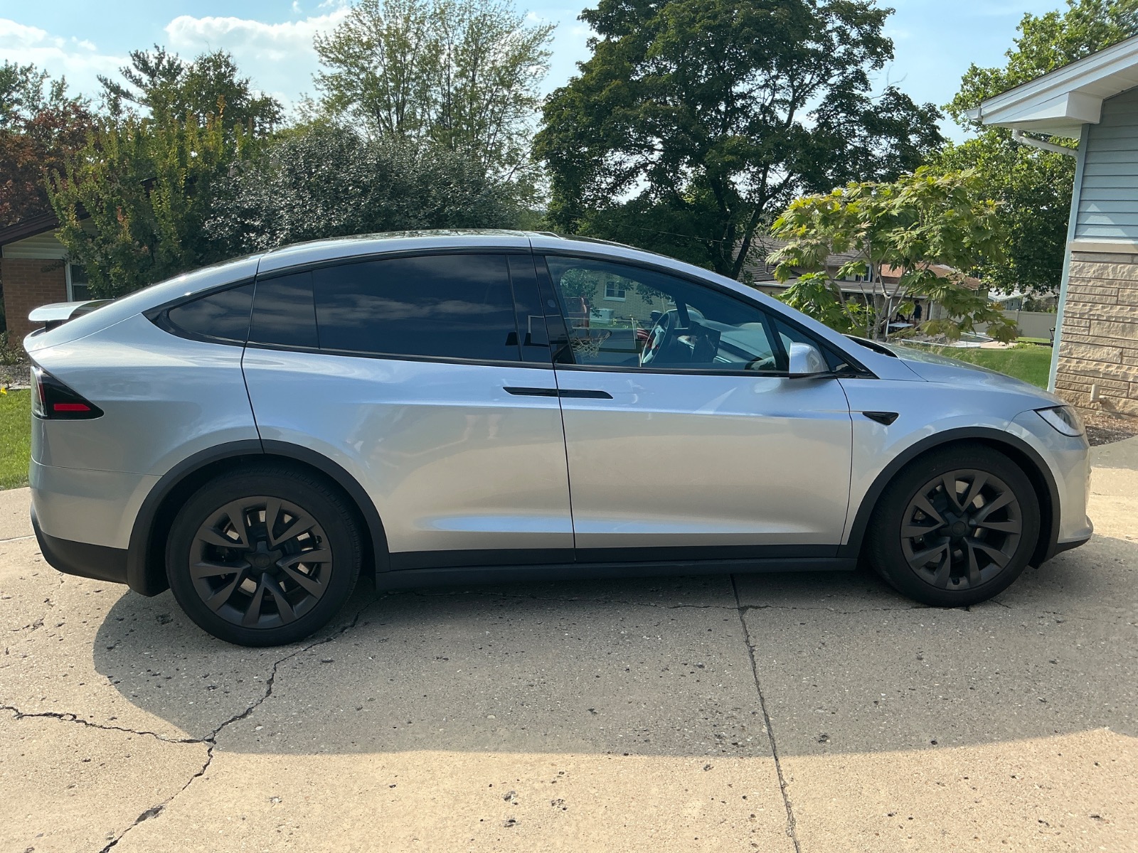 2024 Tesla Model X Long Range AWD - Find My Electric