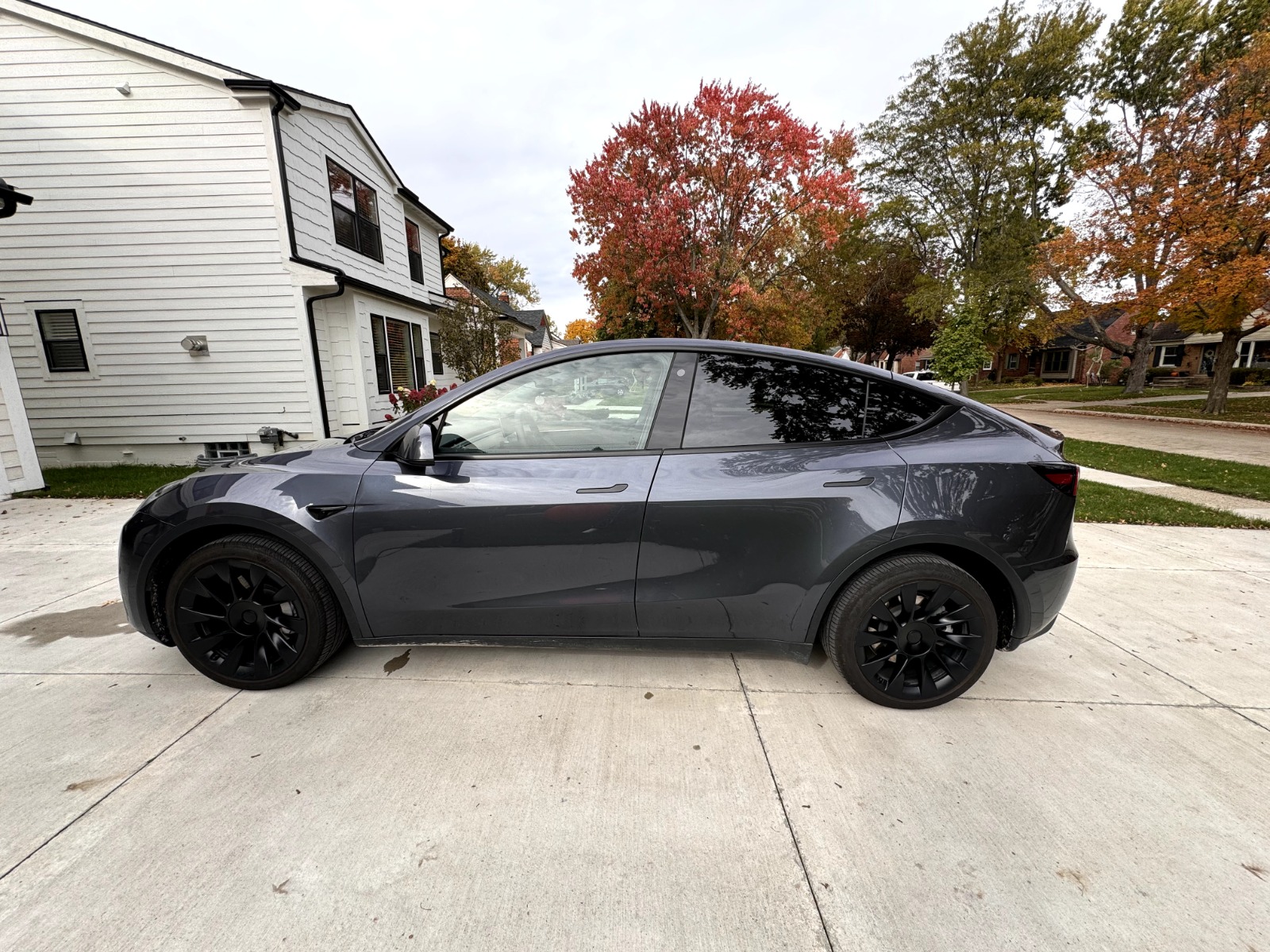2023 Tesla Model Y Long Range AWD - Find My Electric