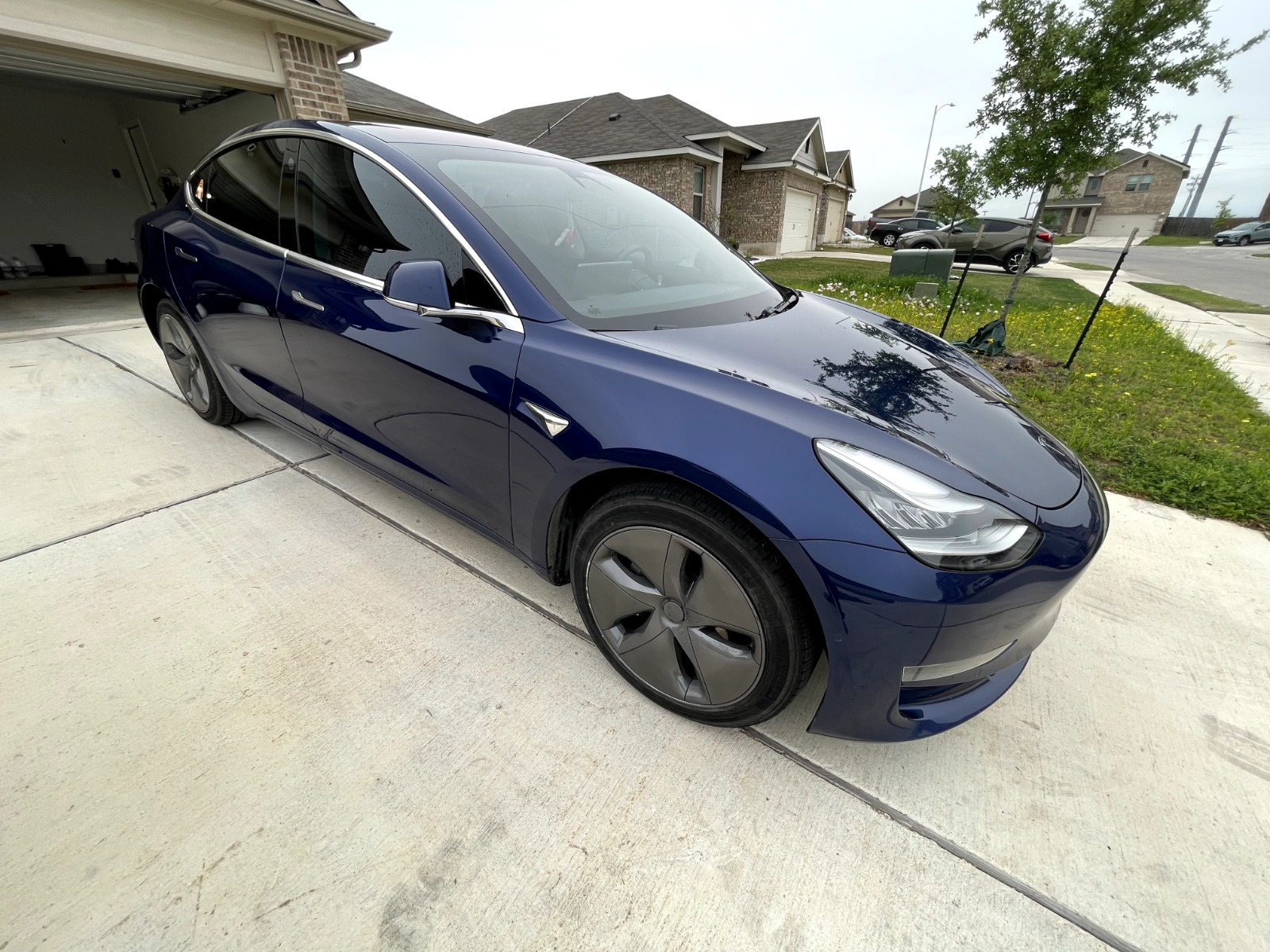 2018 Tesla Model 3 Mid Range RWD - Find My Electric