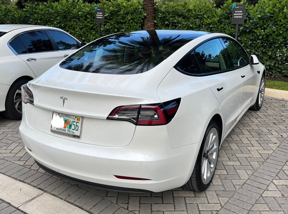 2022 Tesla Model 3 Standard Range Plus RWD - Find My Electric