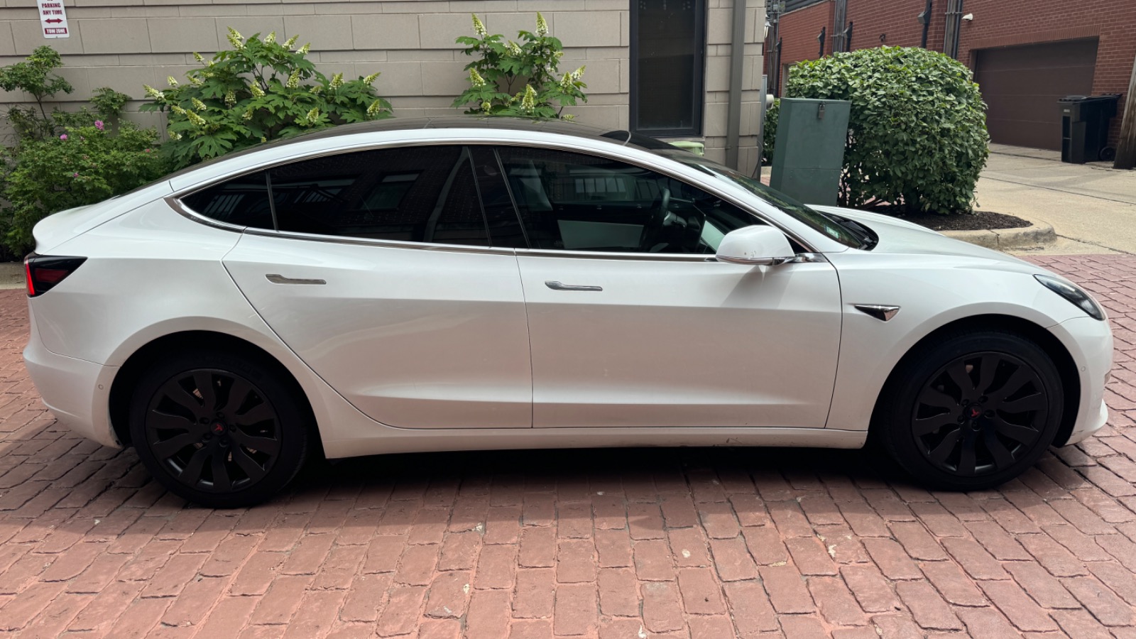 2020 Tesla Model 3 Standard Range Plus RWD - Find My Electric