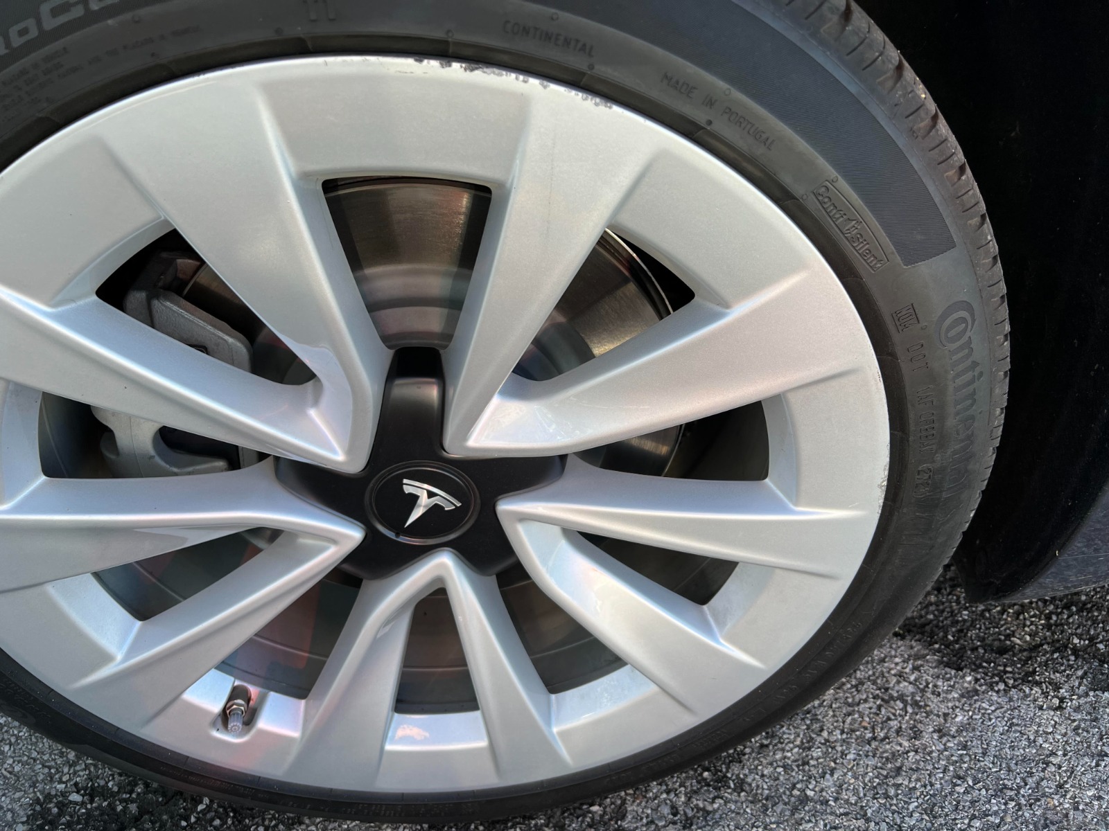 2022 Tesla Model 3 Long Range AWD - Find My Electric