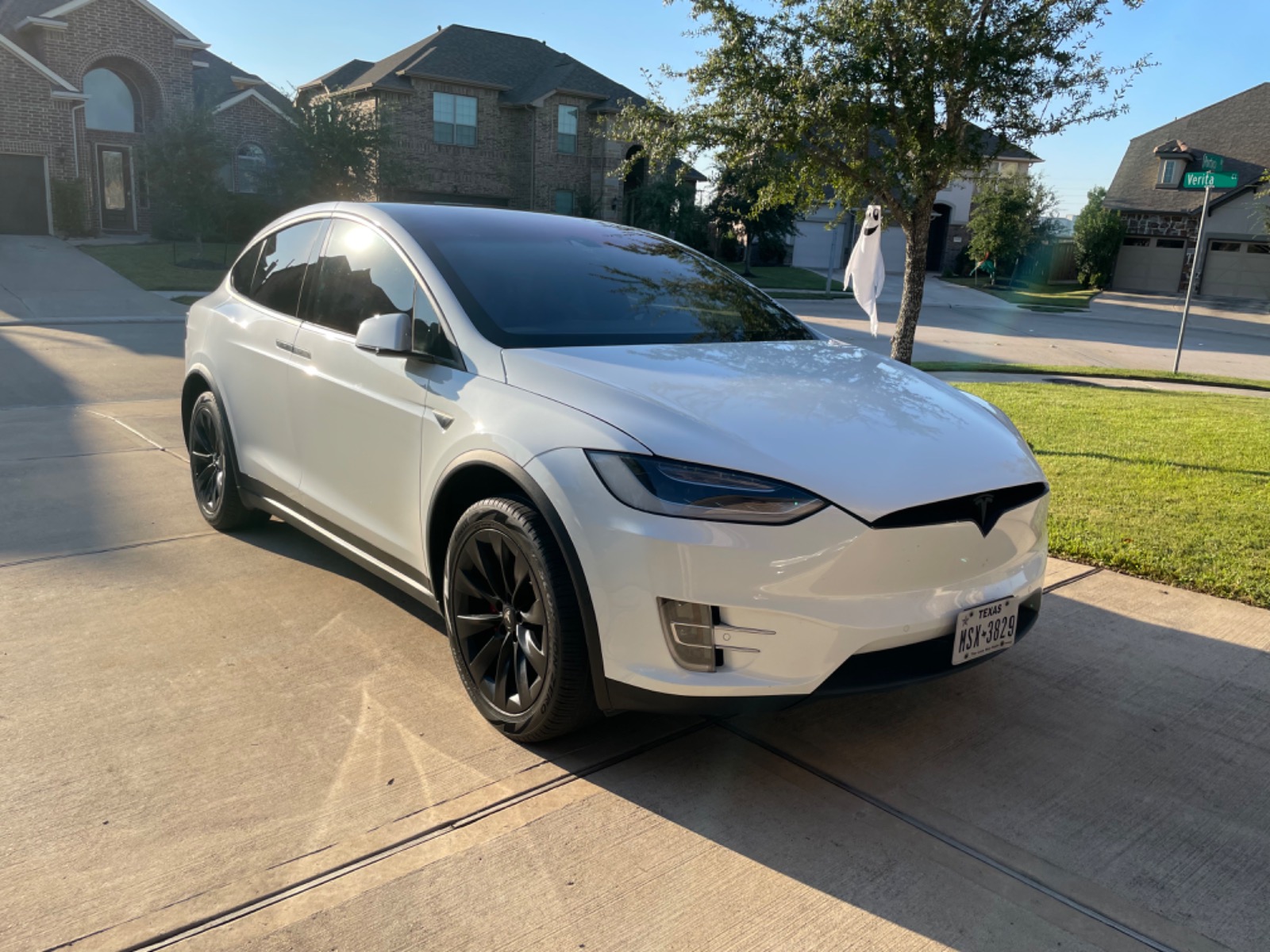2016 Tesla Model X P90D - Find My Electric