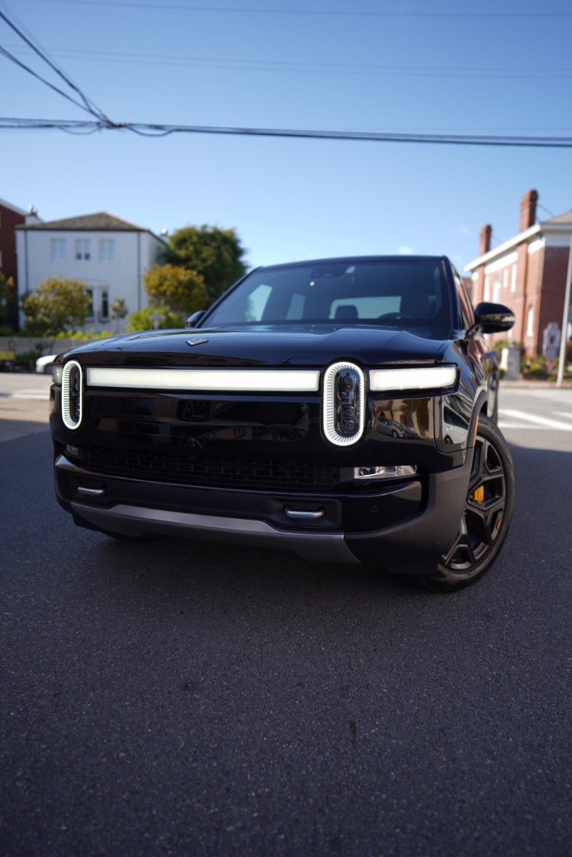 2022 Rivian R1T Adventure - Find My Electric