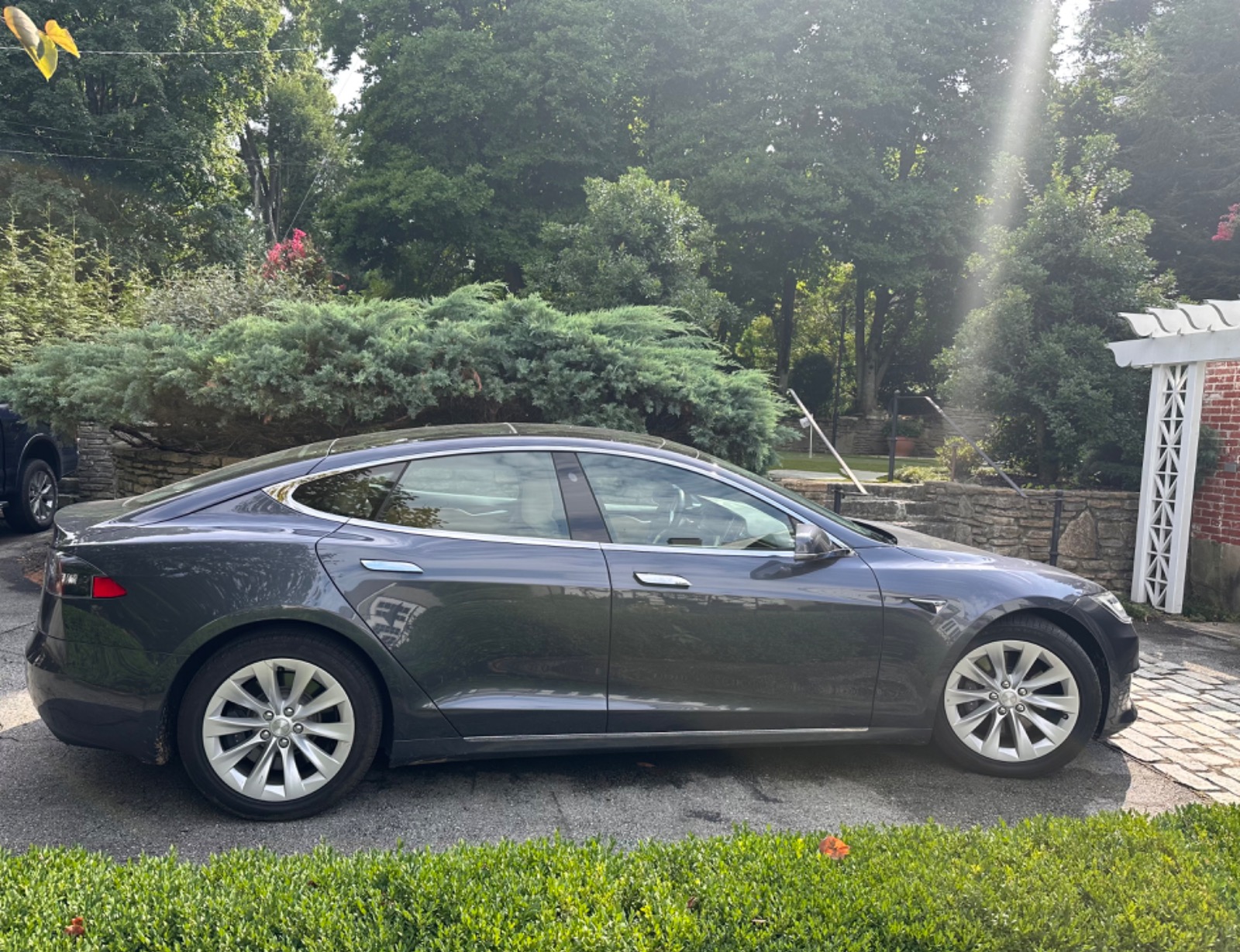 2016 Tesla Model S 75 - Find My Electric