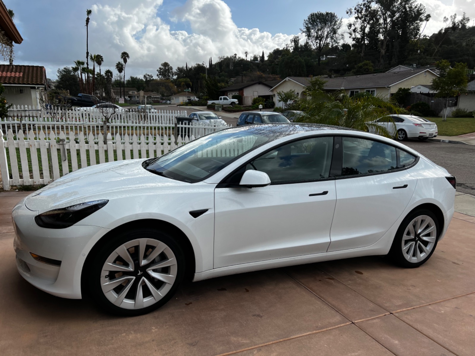 2022 Tesla Model 3 Standard Range Plus RWD - Find My Electric