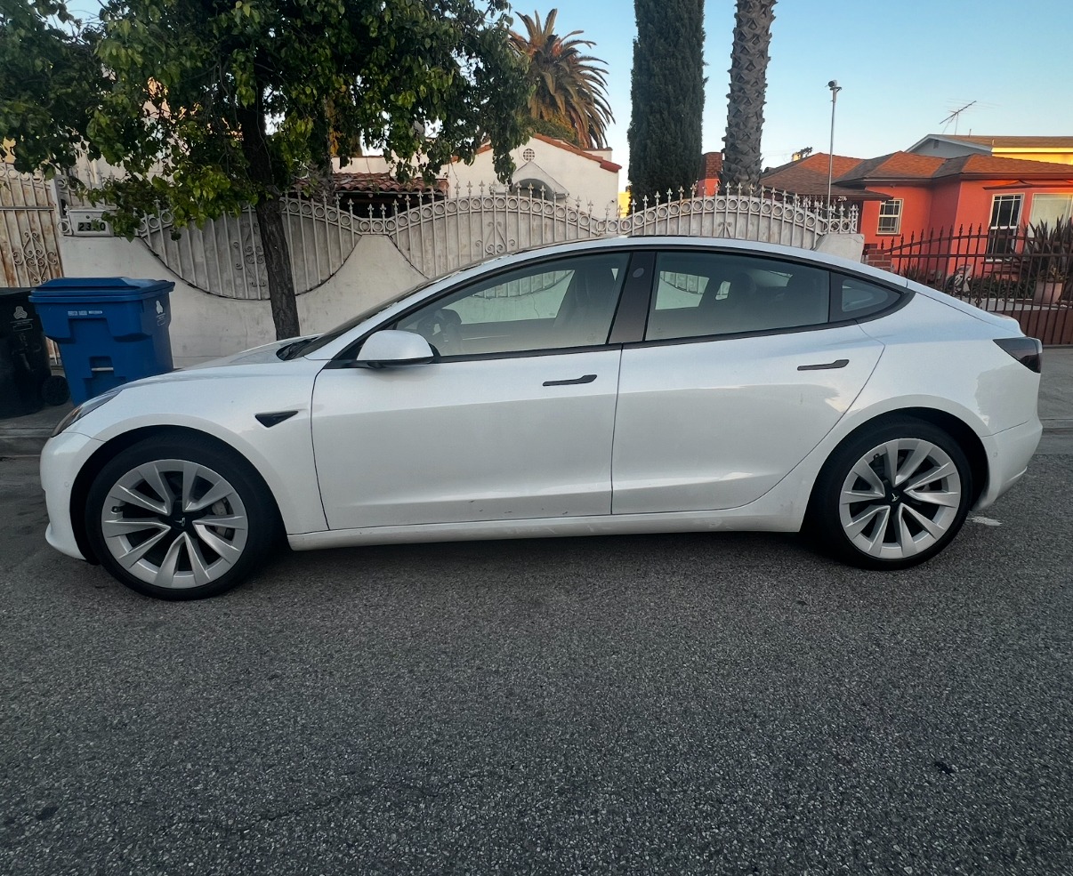 2022 Tesla Model 3 Standard Range RWD - Find My Electric