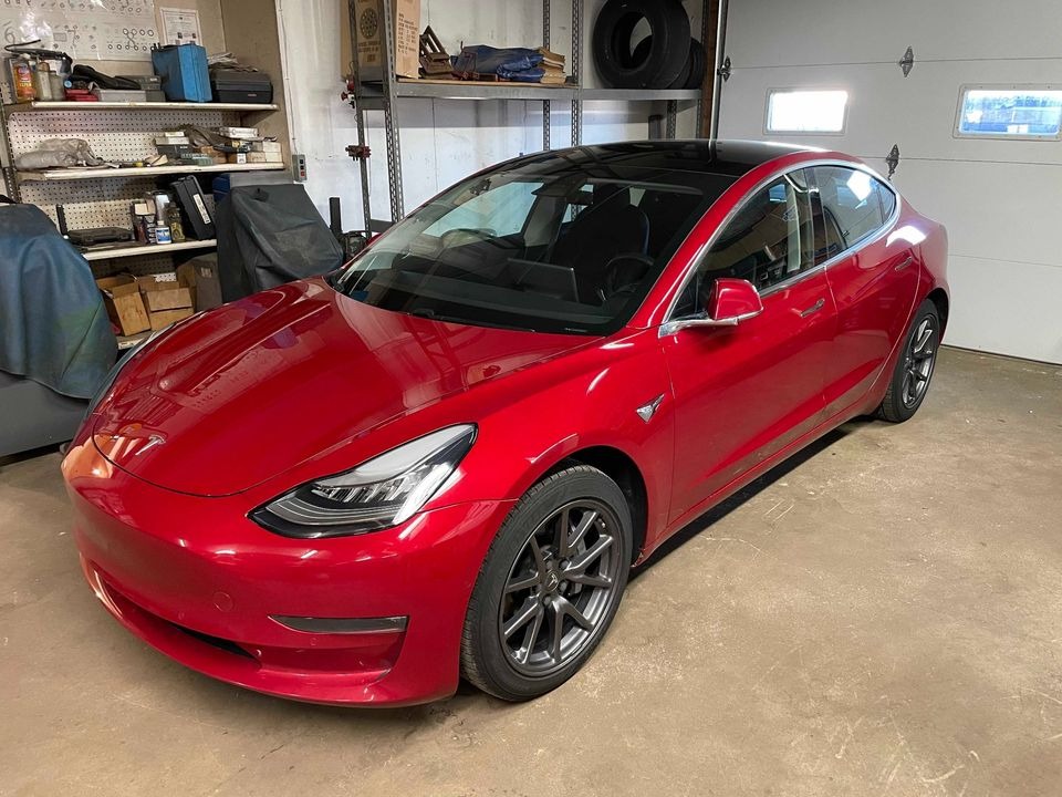 2018 Tesla Model 3 Long Range AWD - Find My Electric