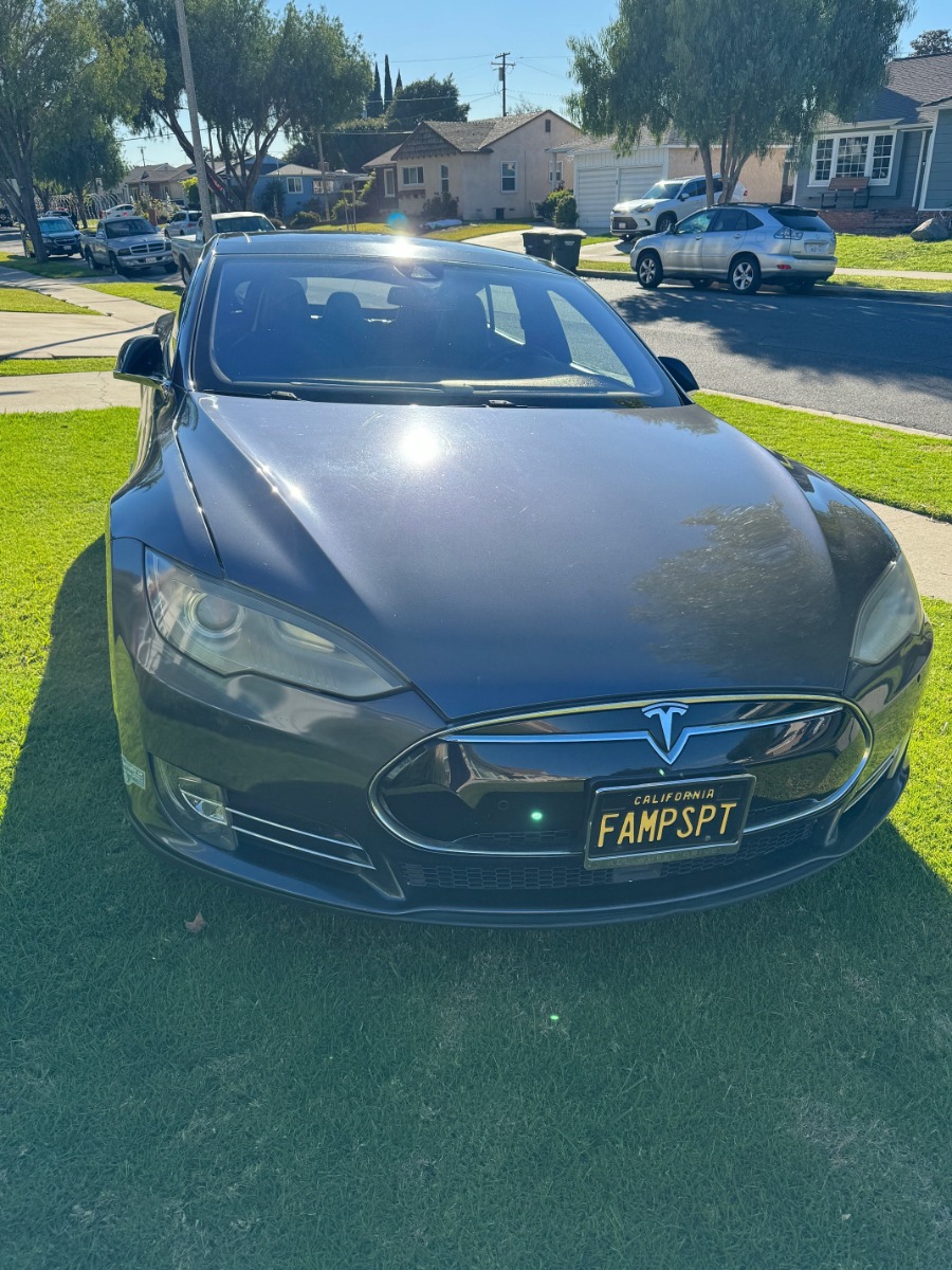 2014 Tesla Model S 85 - Find My Electric