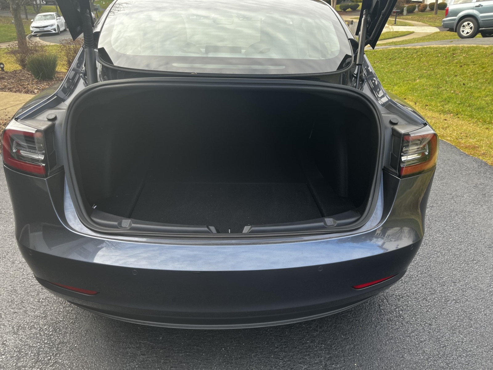 2022 Tesla Model 3 Standard Range Plus RWD - Find My Electric