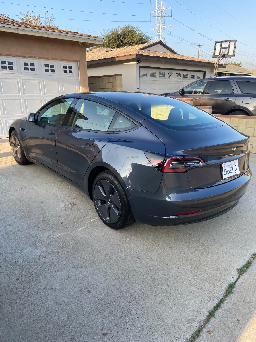 2022 Tesla Model 3 Standard Range Plus RWD - Find My Electric