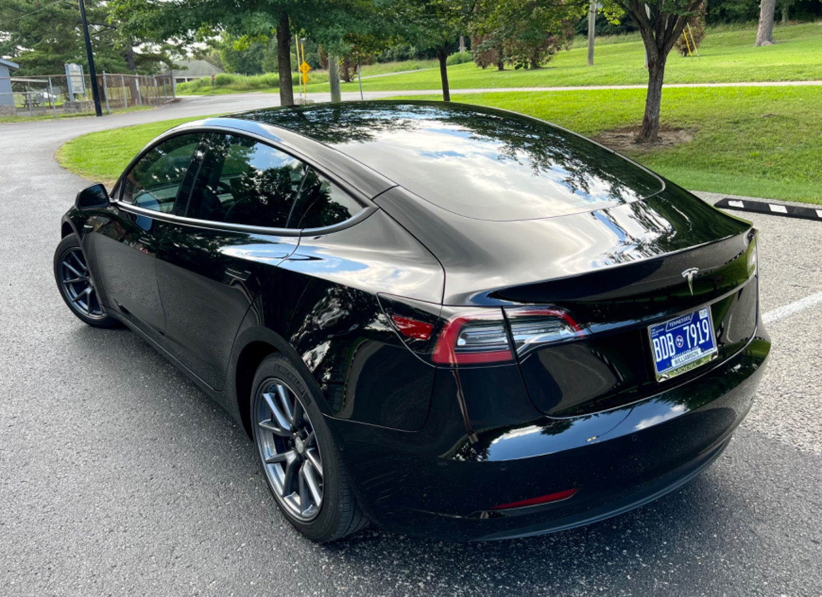 2022 Tesla Model 3 Standard Range Plus RWD - Find My Electric