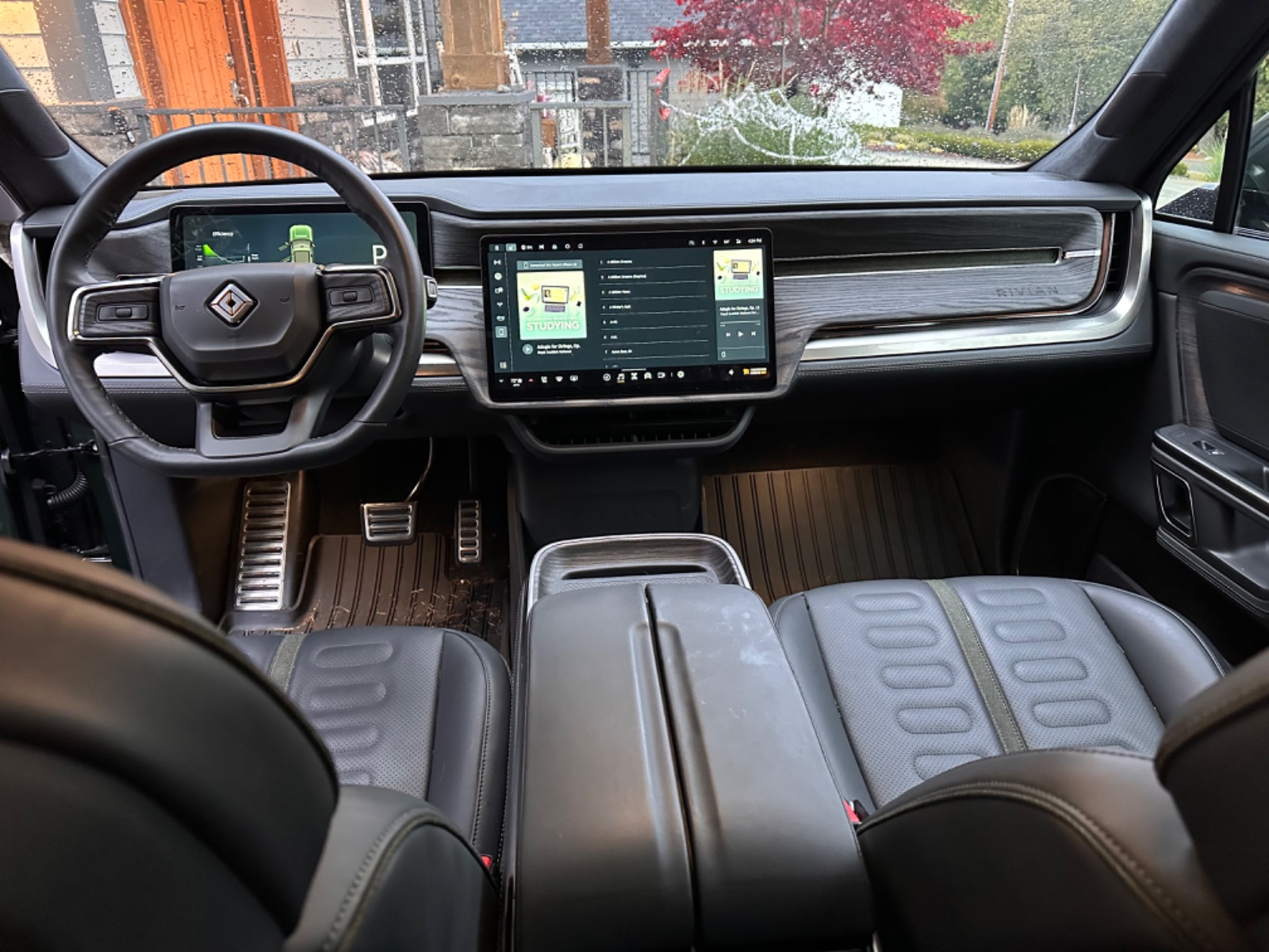 2023 Rivian R1T Adventure - Find My Electric