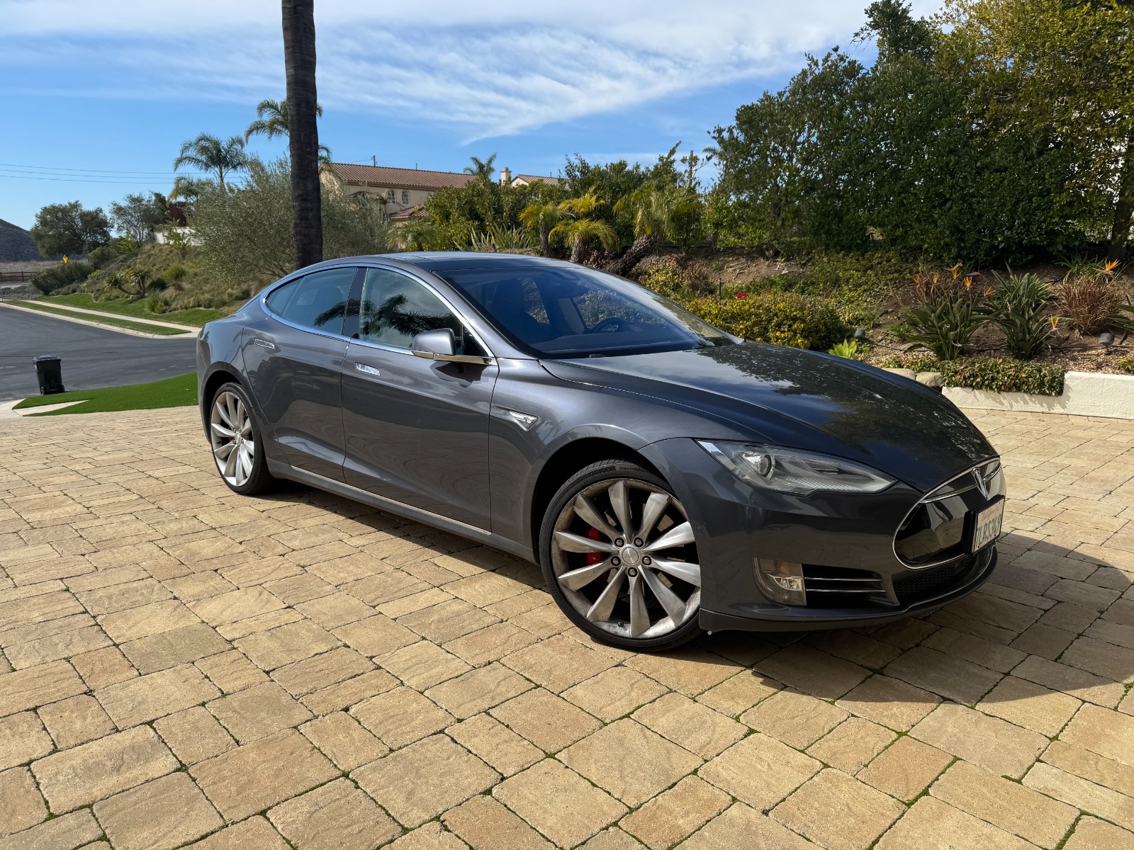 2015 Tesla Model S P85D - Find My Electric