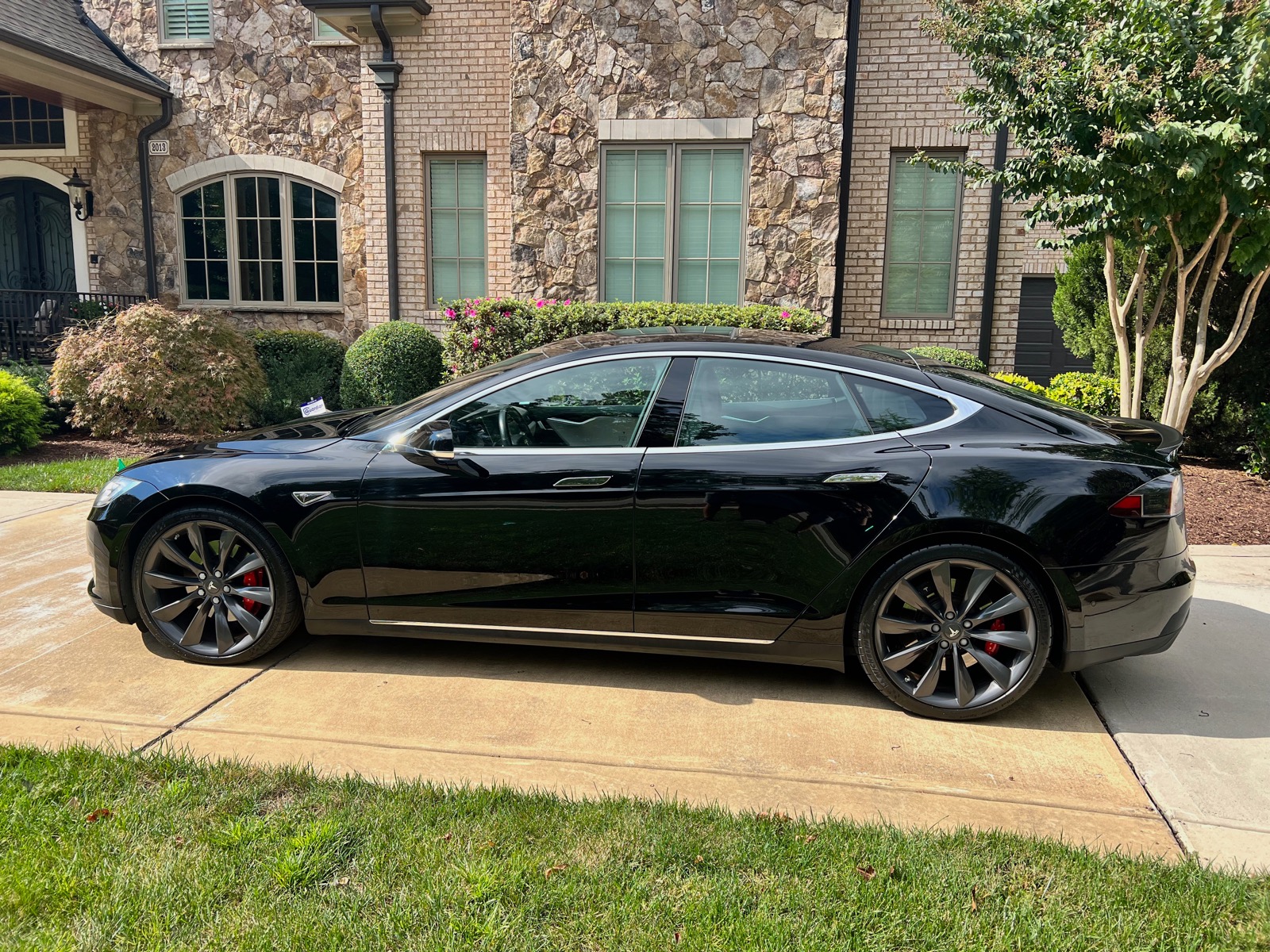 2015 Tesla Model S P90D - Find My Electric