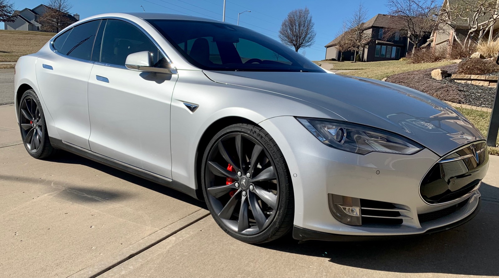2015 Tesla Model S P85D - Find My Electric