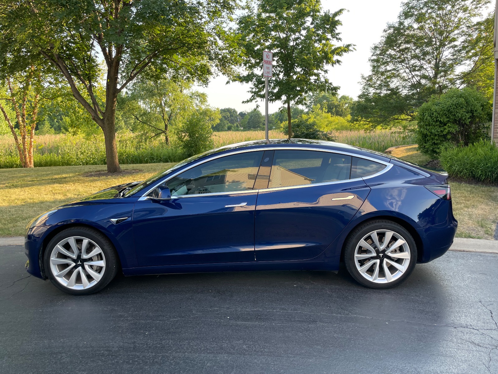 2018 Tesla Model 3 Long Range AWD - Find My Electric
