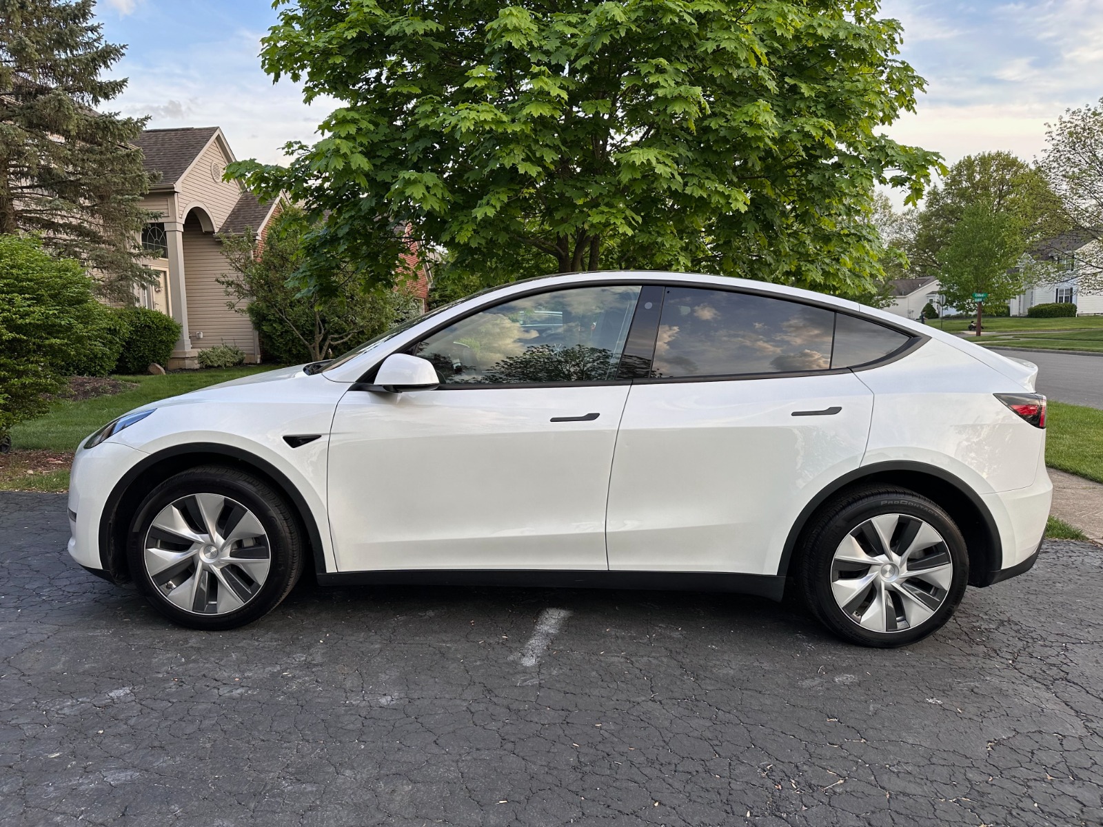 2023 Tesla Model Y Long Range AWD - Find My Electric