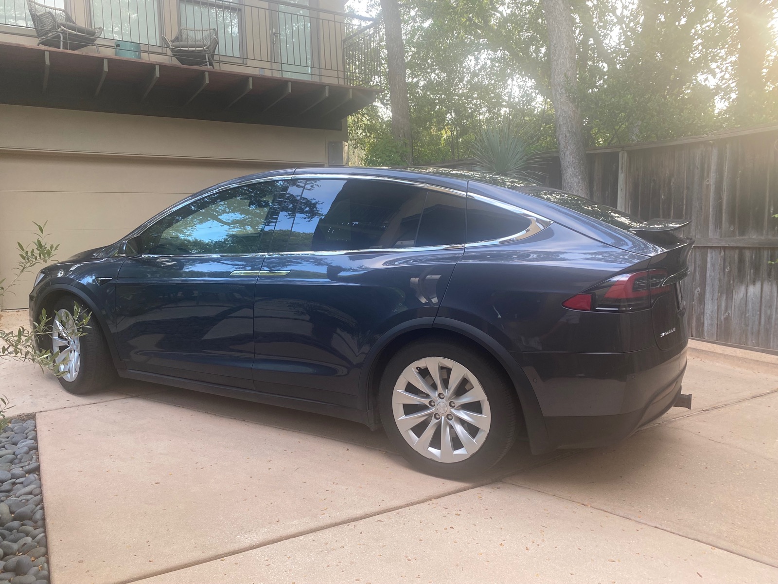 2017 Tesla Model X 75D - Find My Electric