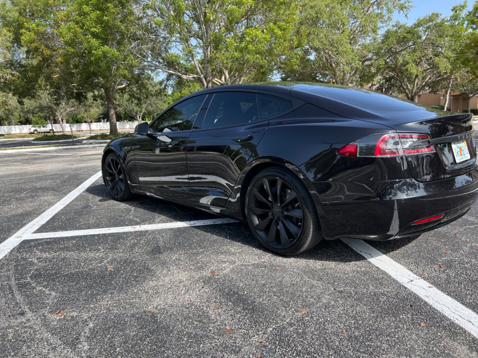 2016 Tesla Model S 75D - Find My Electric