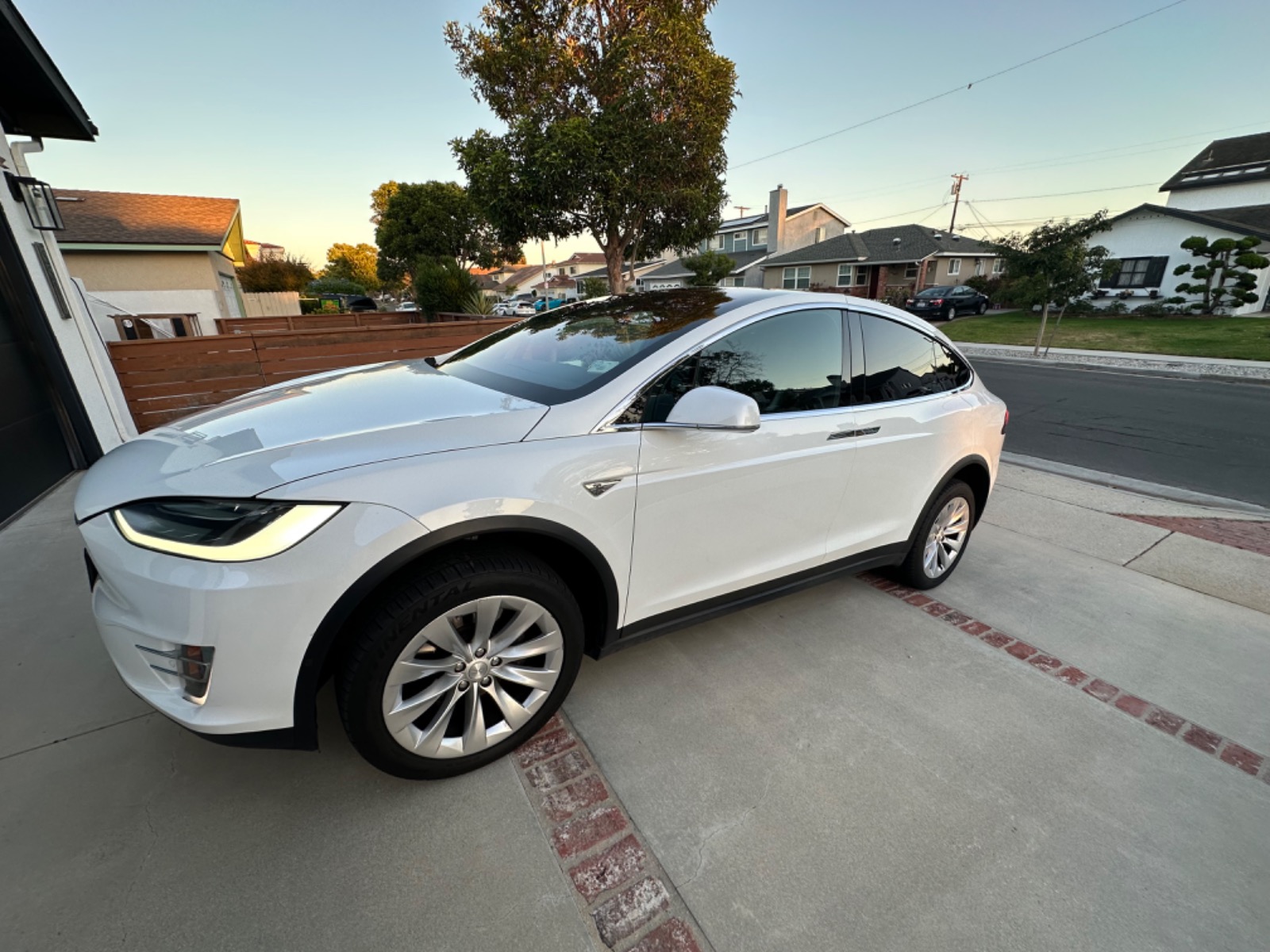 2016 Tesla Model X 90D - Find My Electric