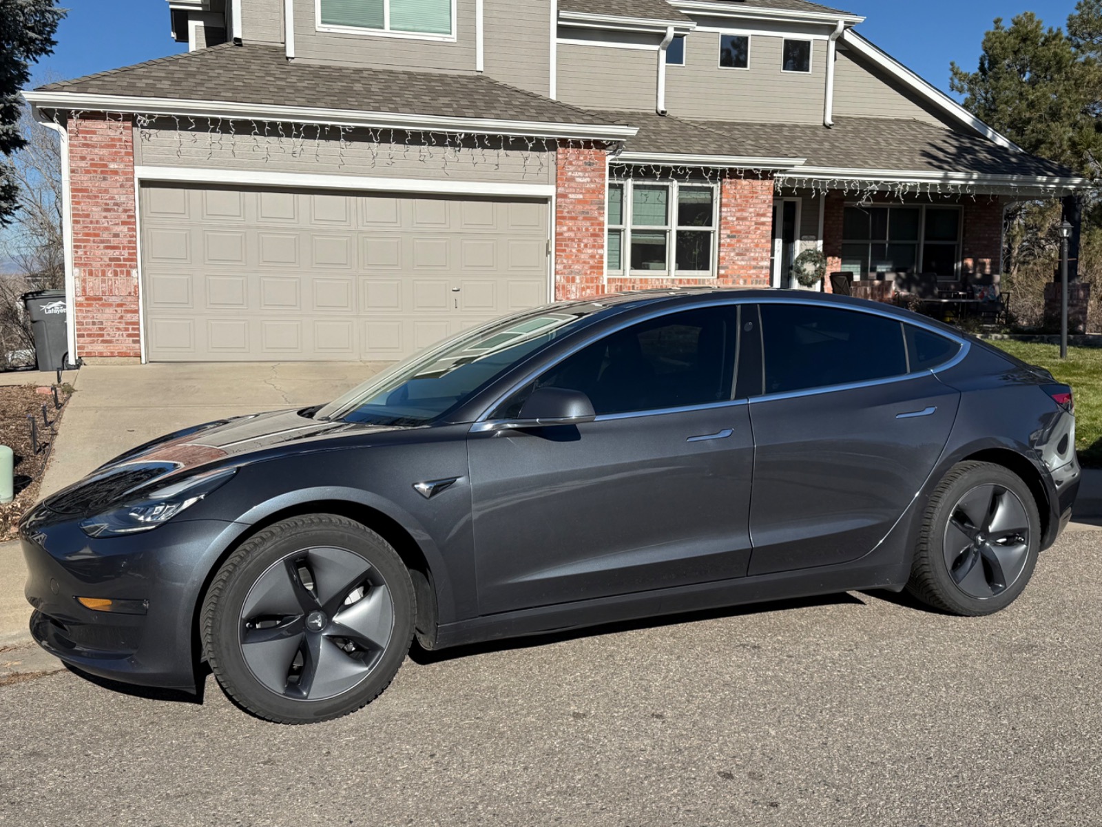 2018 Tesla Model 3 Mid Range RWD - Find My Electric