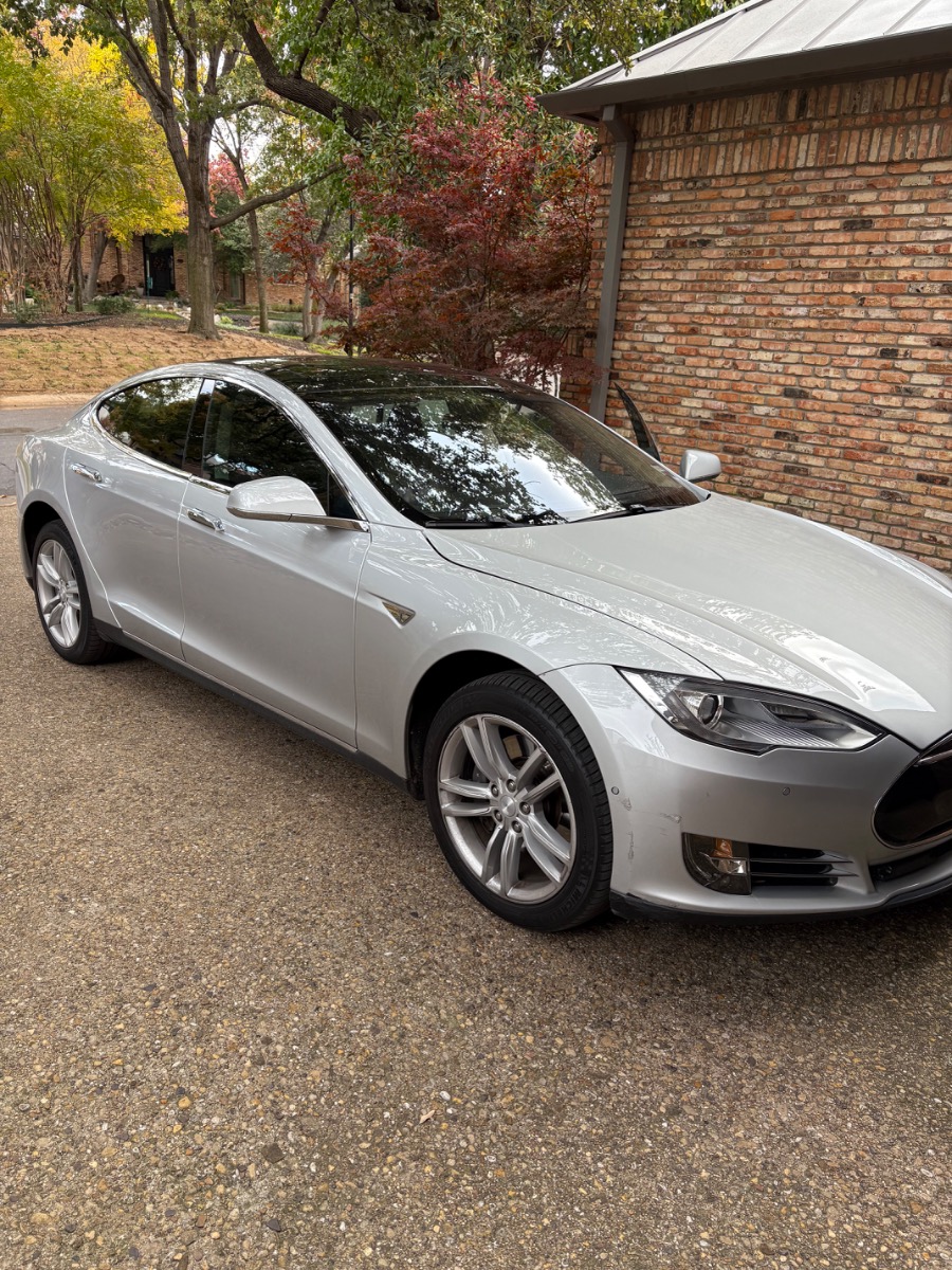 2014 Tesla Model S P85D - Find My Electric