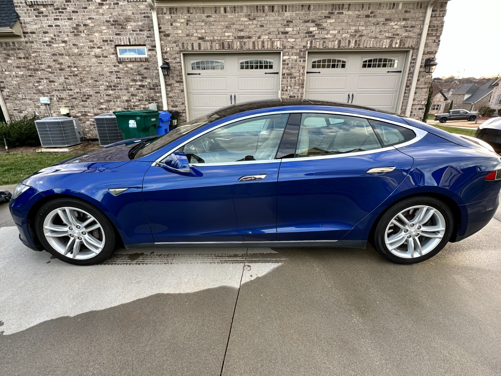 2015 Tesla Model S 70D - Find My Electric