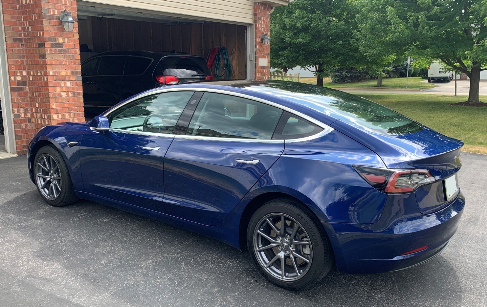 2020 Tesla Model 3 Long Range AWD - Find My Electric