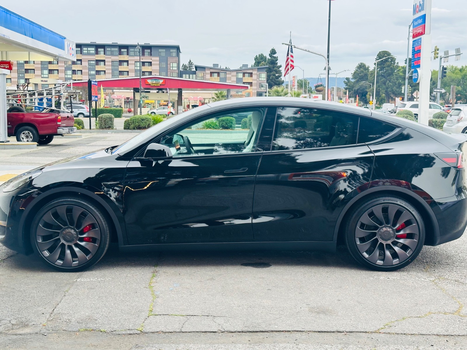 2025 Tesla Model Y Performance - Find My Electric
