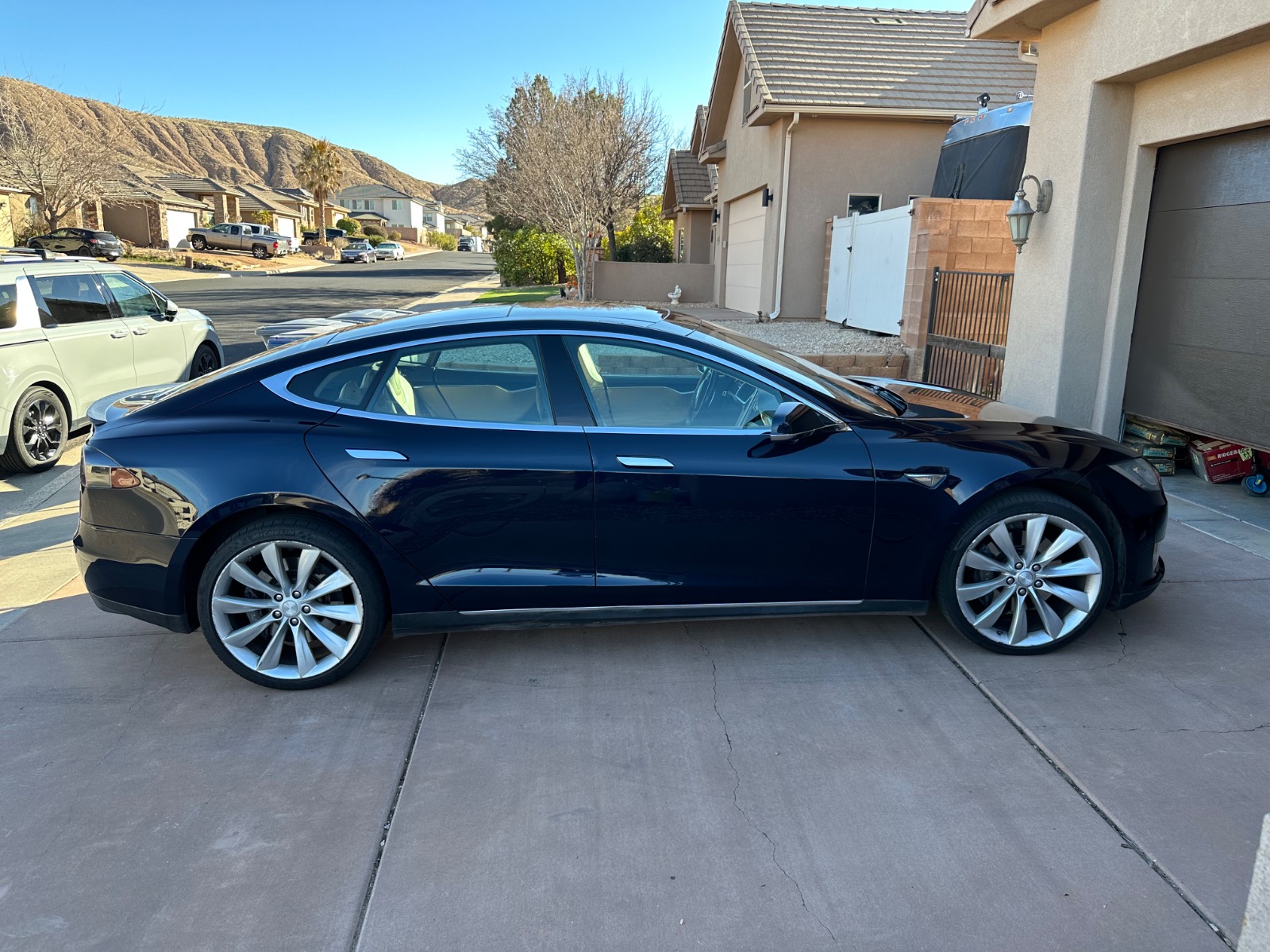2013 Tesla Model S P85+ - Find My Electric