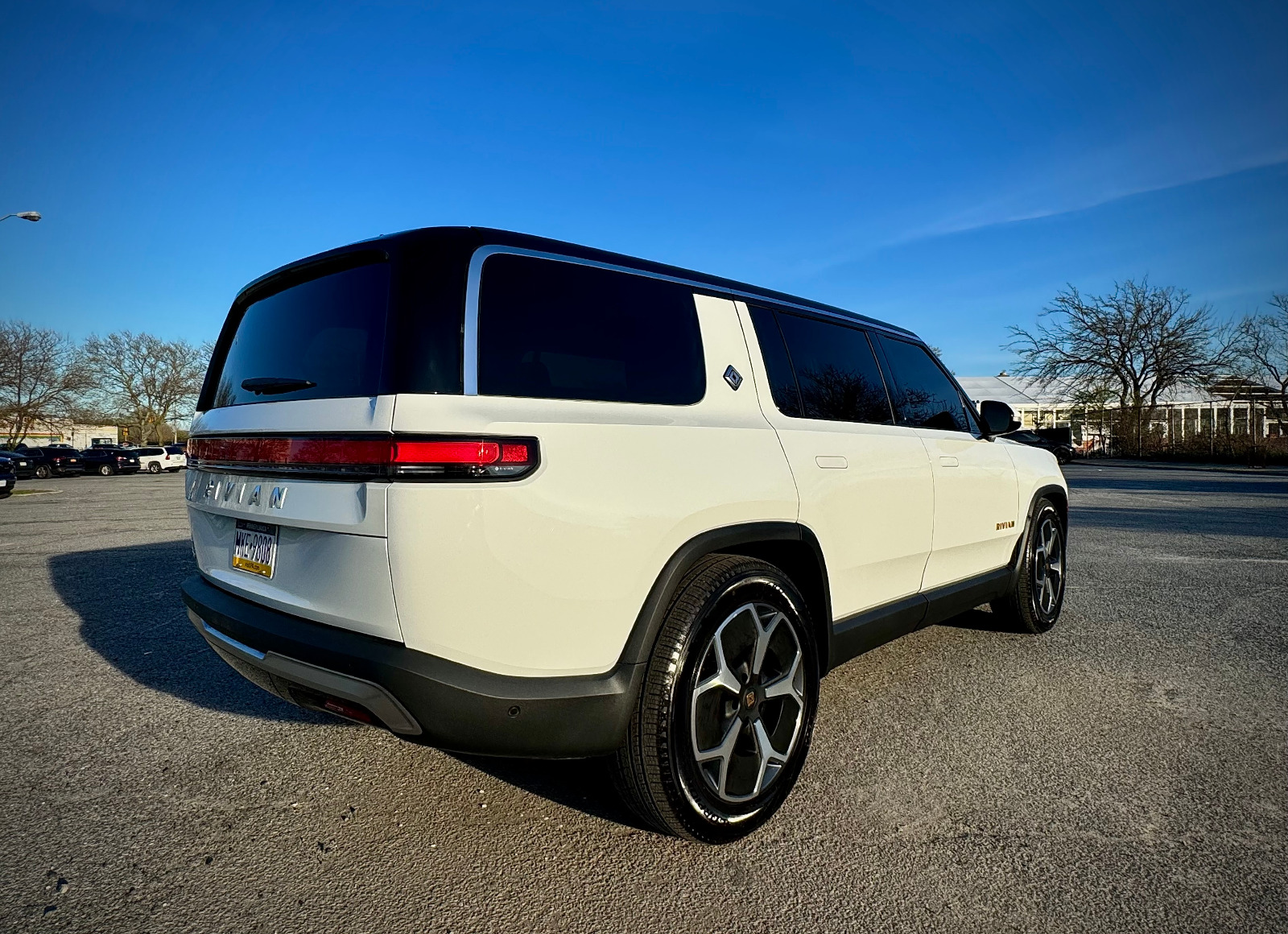 2023 Rivian R1S Adventure - Find My Electric